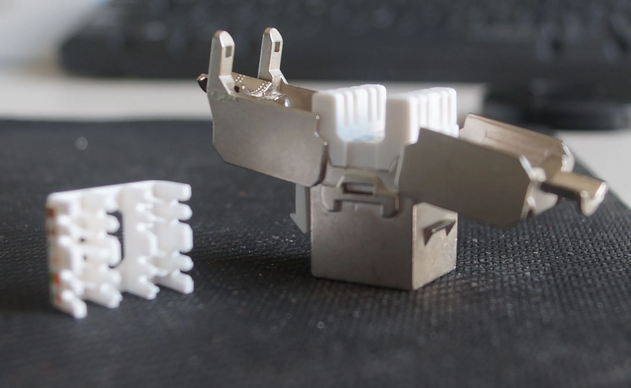 Rj45 Cat6a Toolless Type Keystone Jack Shielded 180 Degree Cat6a Stp Keystone Jack - Buy Cat6a ...