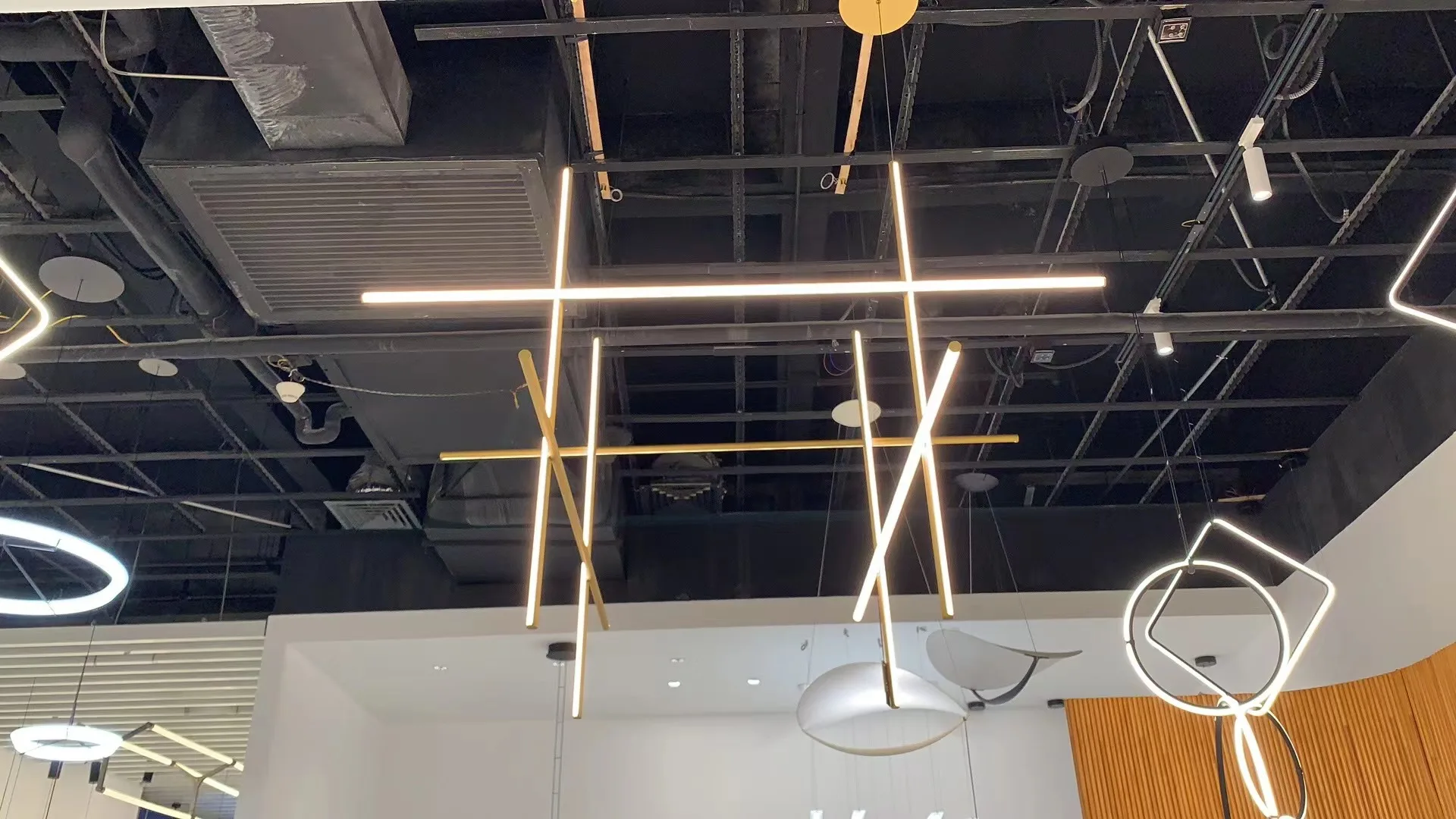 Modern Italian Designer Simple Light Luxury Led Line Lamp Ceiling Lamp ...