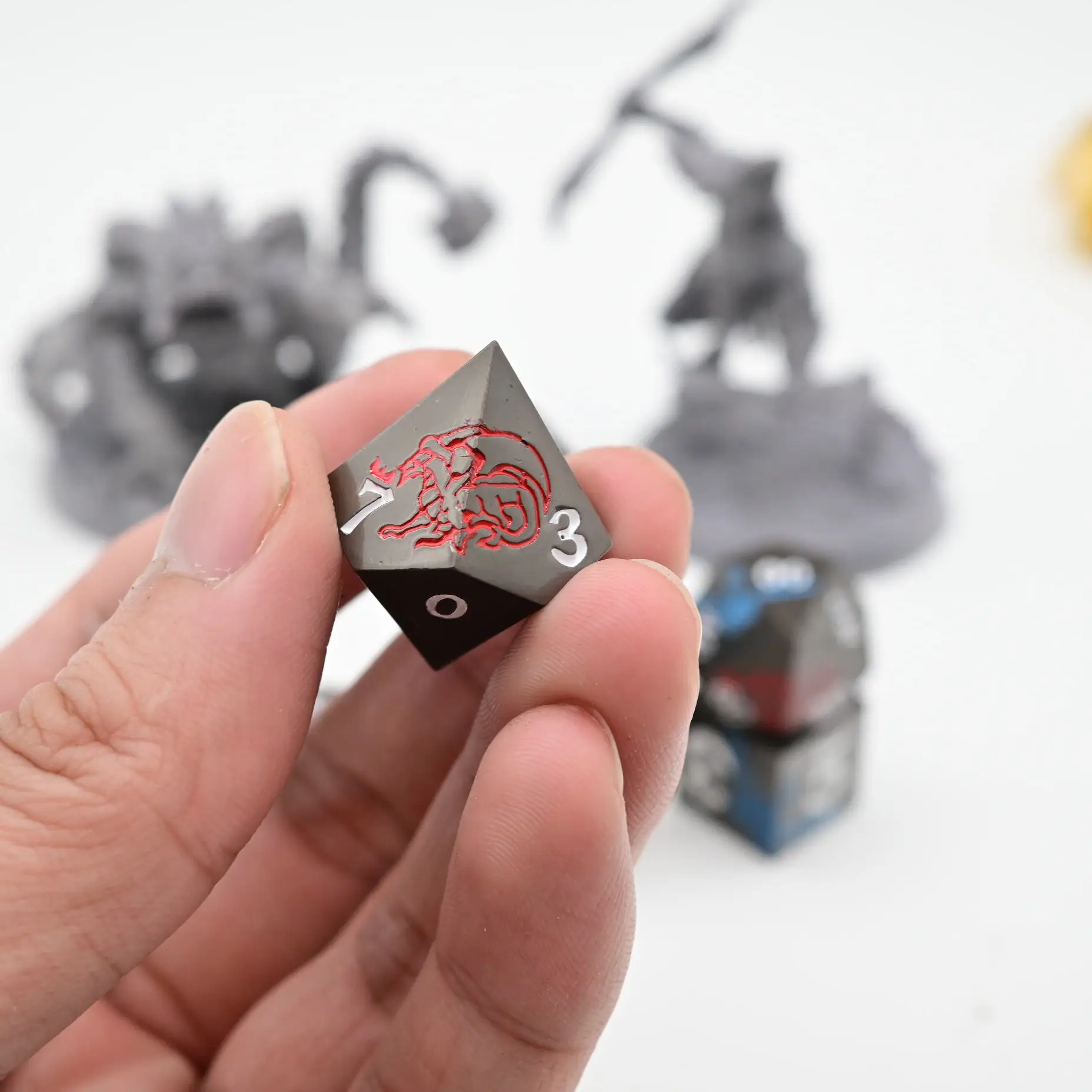 LM DND Warrior D20 Carving Dice Set 16mm Black Zinc Metal for DND 5E ...