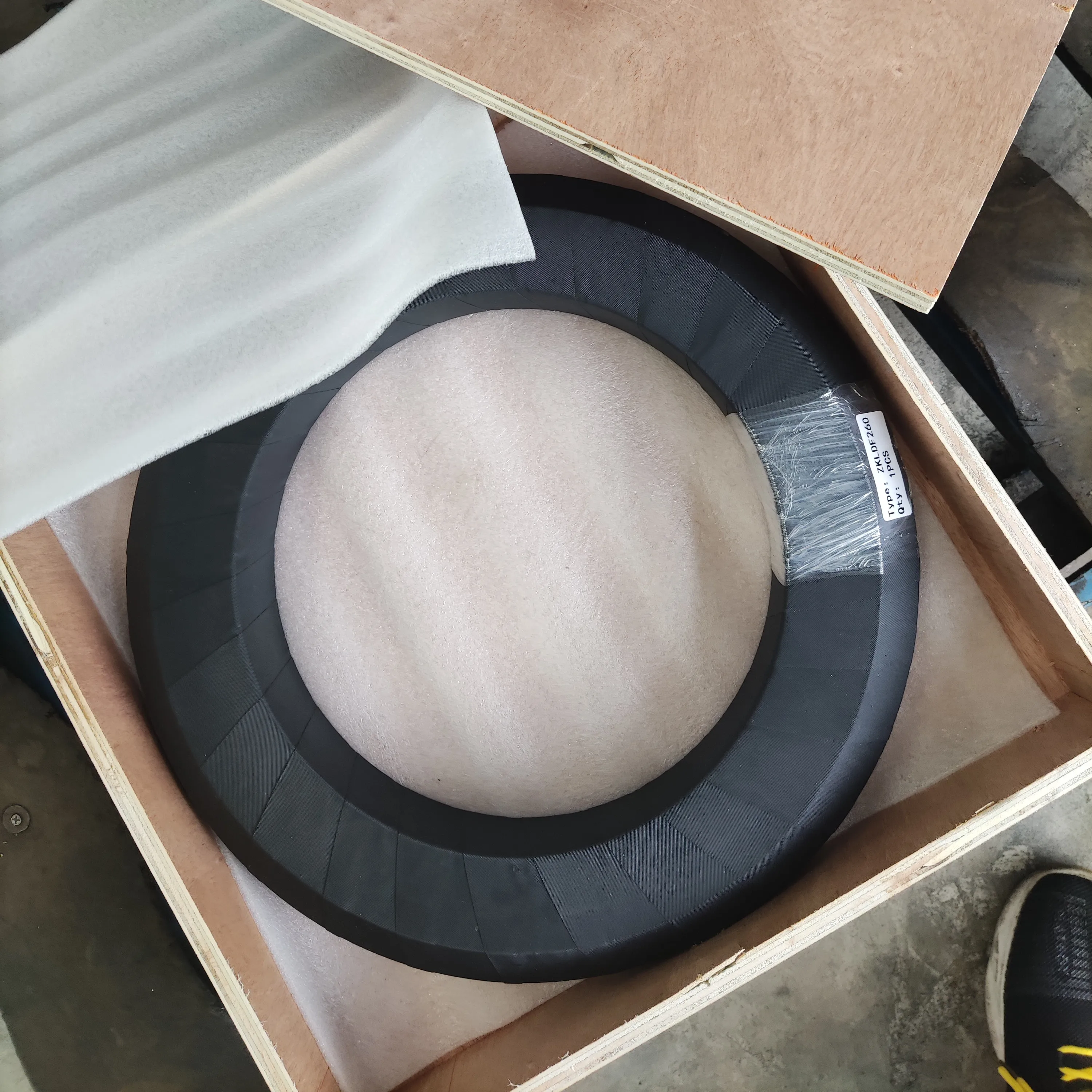 Luoyang Jw Large Turntable Rotary Support Bearings Radio-axial Yrt120 ...