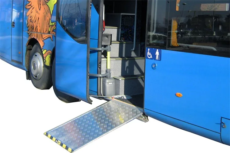 350kg Bus Loading Manual Aluminum Wheelchair Ramp for Disabled and ...