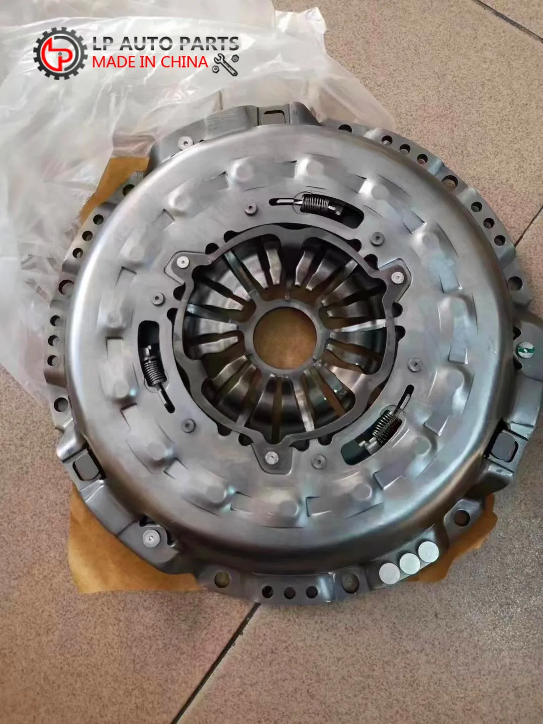 2300A074 Clutch Disc Cover Pressure Plate Kit for Mitsubishi Pajero Sport