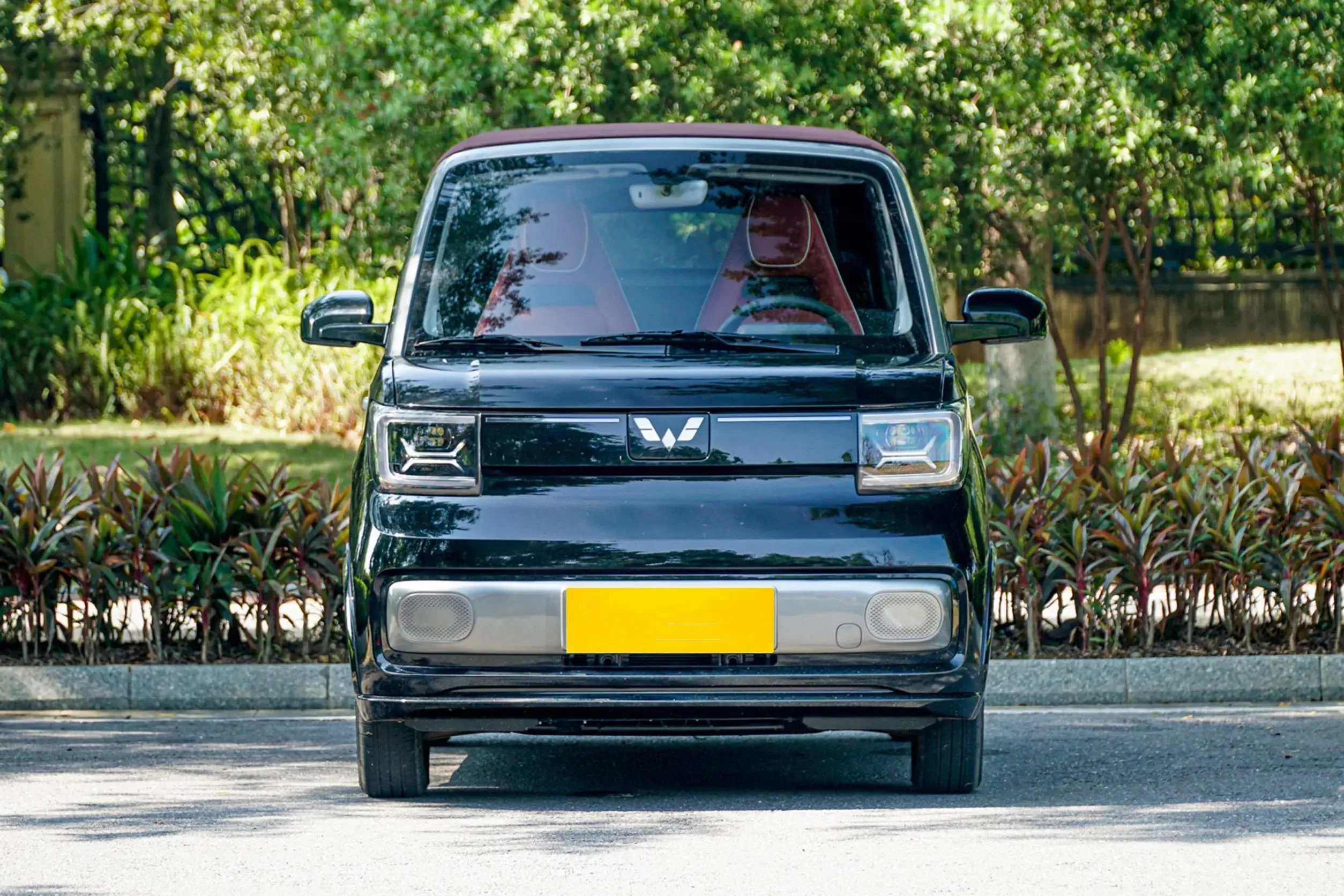 Wuling MINI EV 41hp Electric Car - 300KM Range for Sale