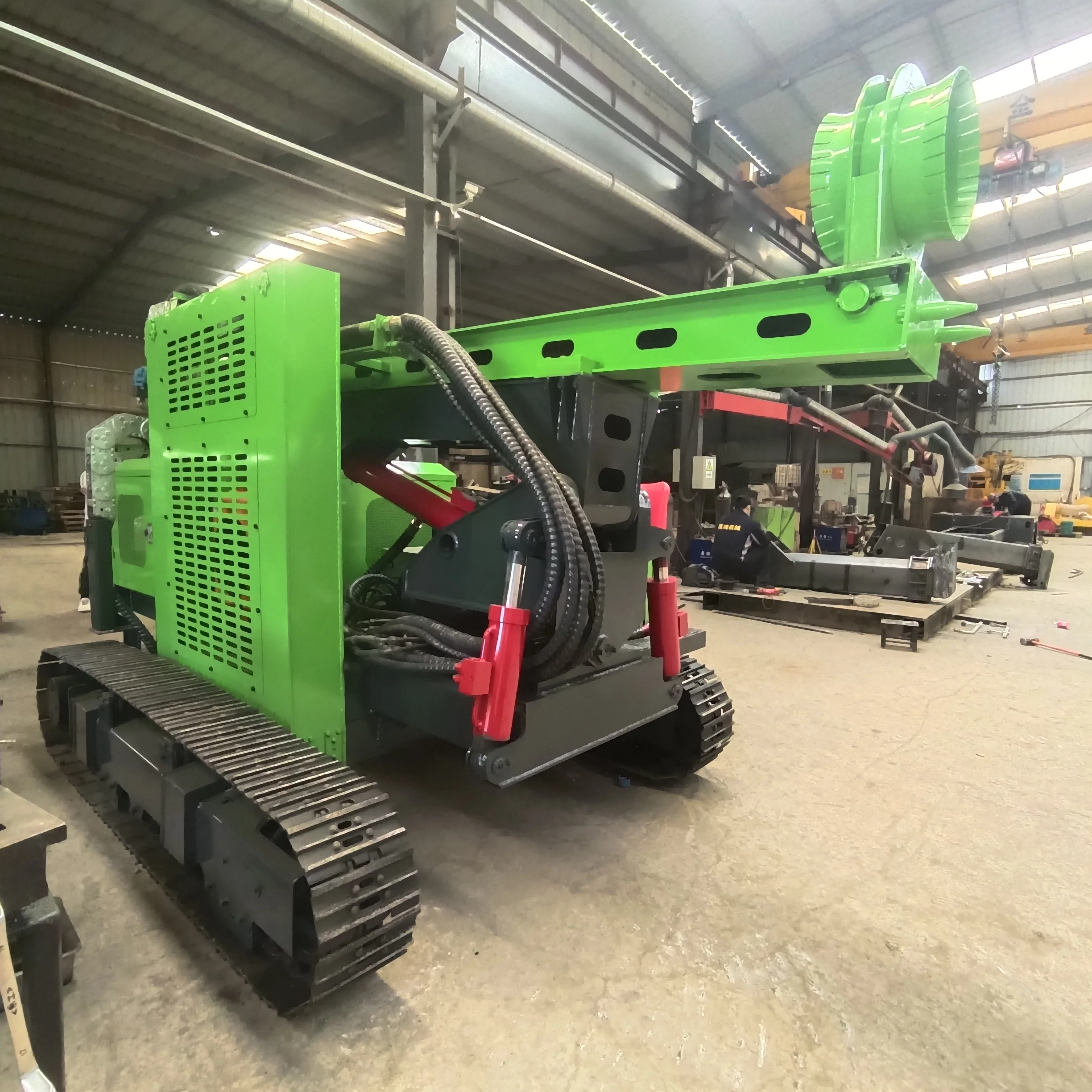 Hydraulic Rotary Screw Pile Driver 300mm Diameter Solar Pile Drilling ...