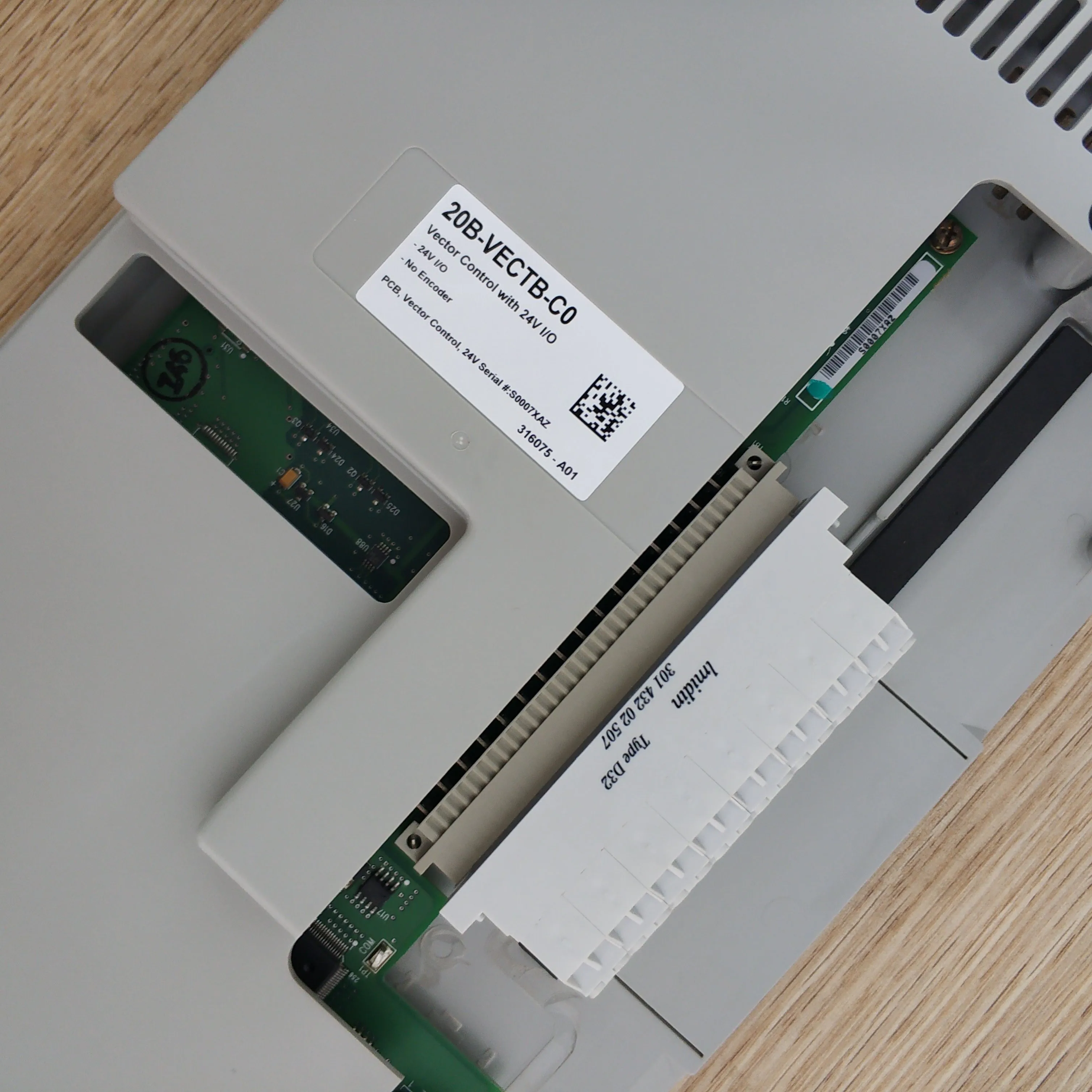 艾伦-布拉德利盒式磁带矢量控制24v Dc内部安装20b-vectb-c0 - Buy 变频器主板,矢量控制盒式套件,Plc 24v ...