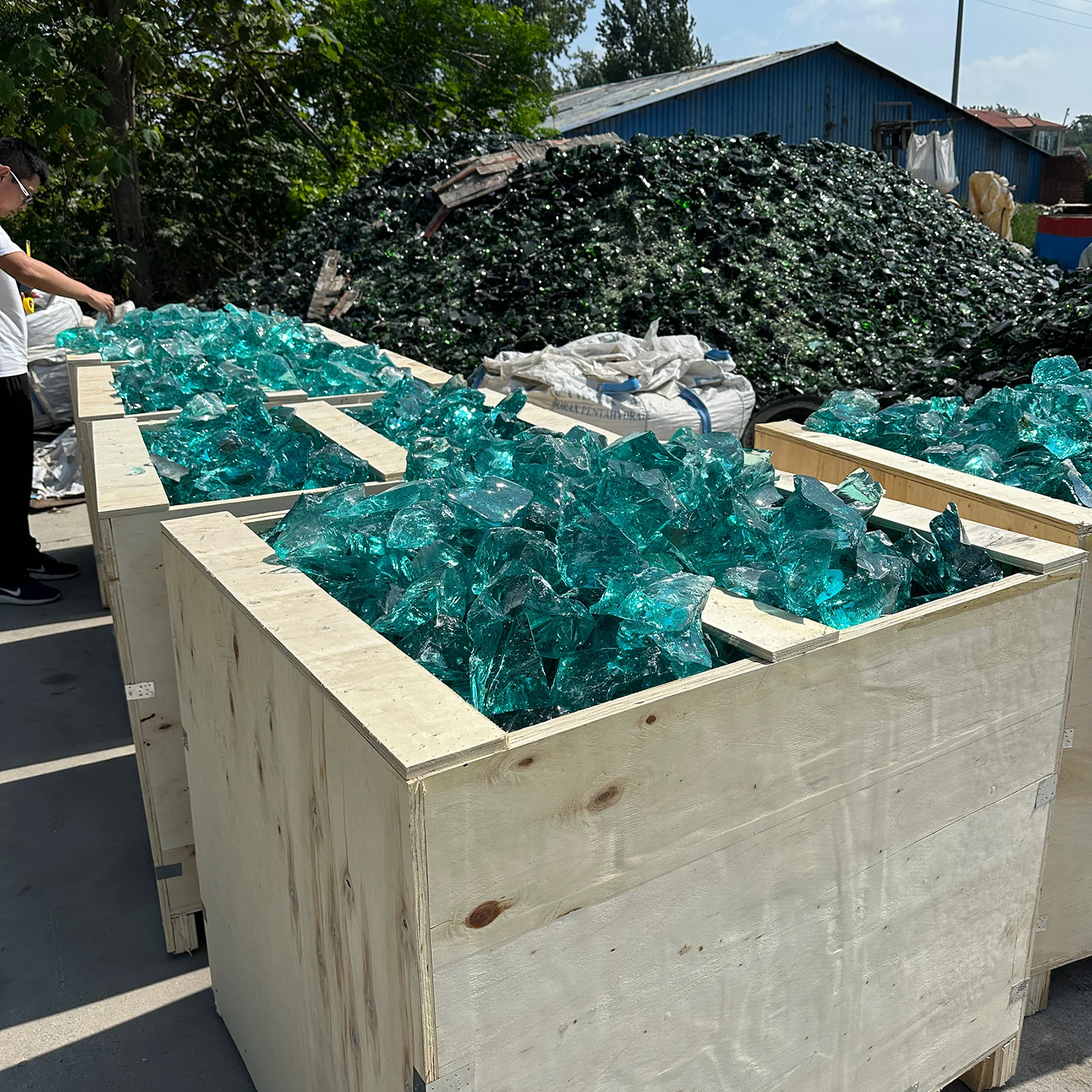 Wholesale Colored Large Landscaping Slag Glass Rocks