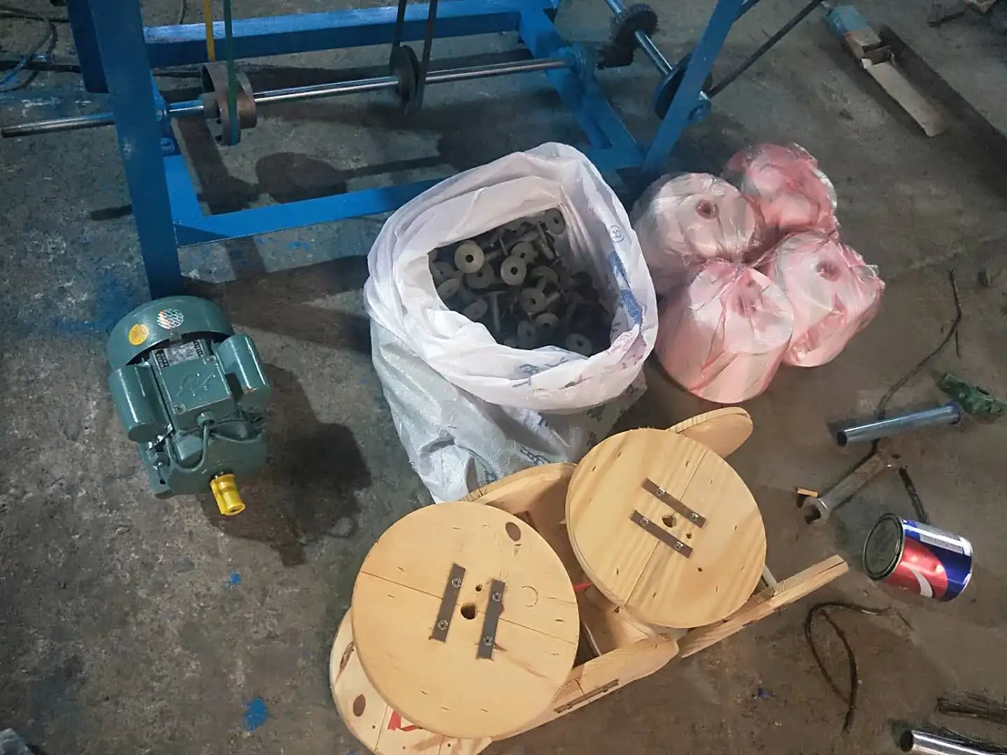 Alibaba.com: Pyrotechnics Fuse Making Machine for visco, green, and fly ...