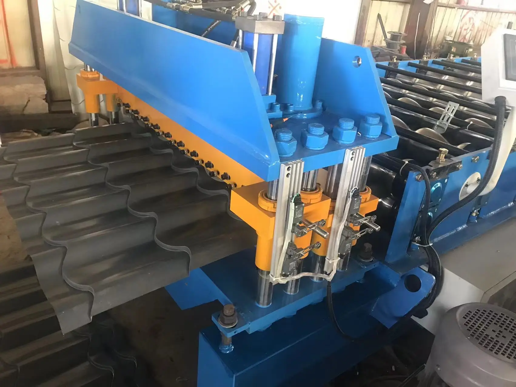 European Style Arc Tile Double Layer Color Steel Roof Roll Forming ...