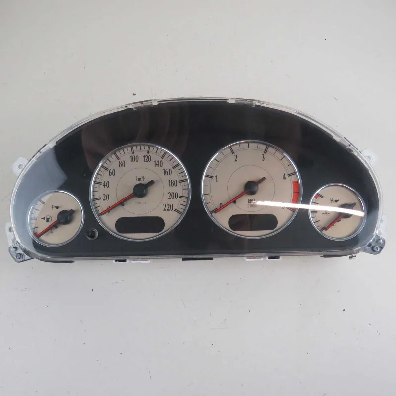 Instrument cluster P05082826AH 1305 R826AH Chrysler Voyager Mk4 2001 ...
