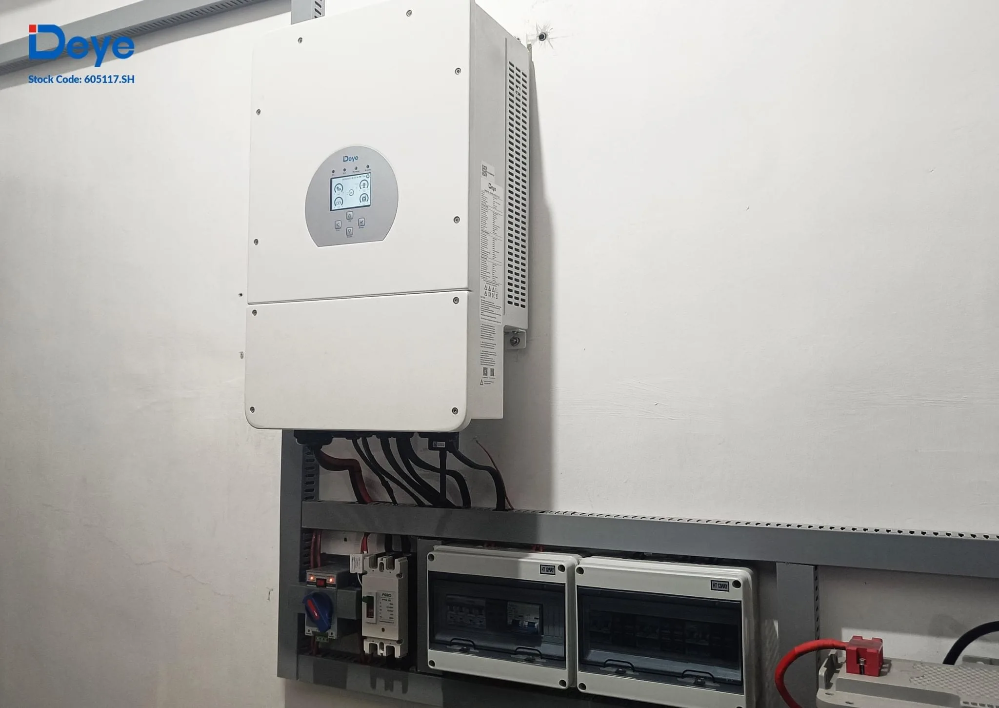 USA Warehouse Split Phase Hybrid Inverter 5 6 7.6 8kW Inverter US ...