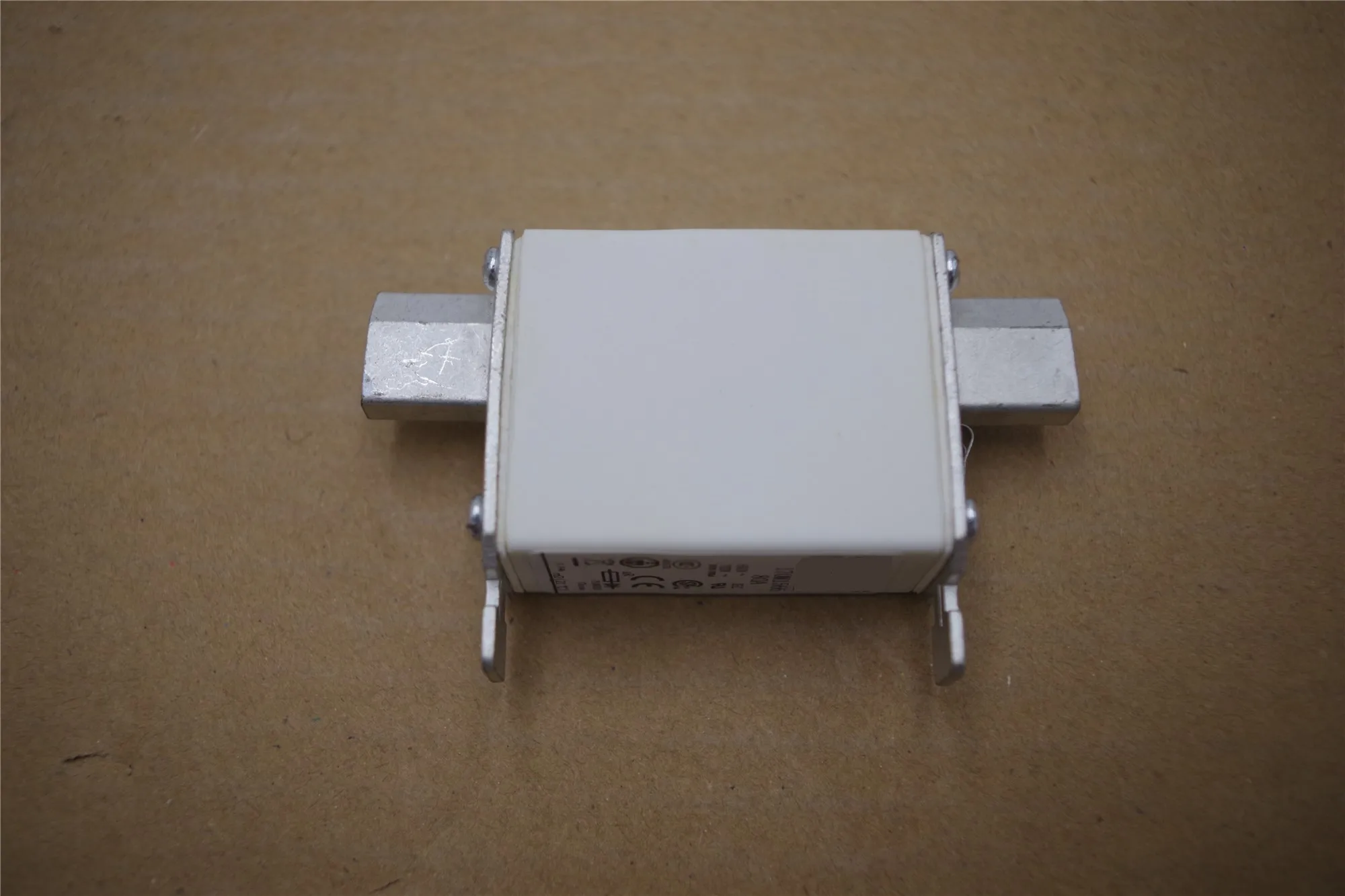 Low Voltage Fuse High Speed Fuse-link 80a 690v 170m1566 Square Body Fuses - Buy Low Voltage Fuse ...