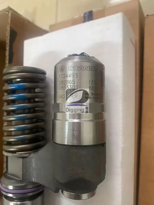 0417701018 Engine Part Injector DC12 DC09 DC13076A 0414701092 ...