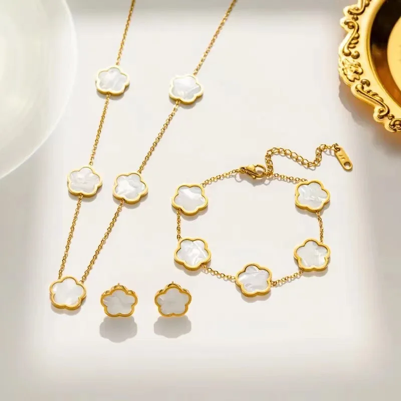 Beautiful Tarnish Free Dubai 18k Gold Plated Jewelry Sets