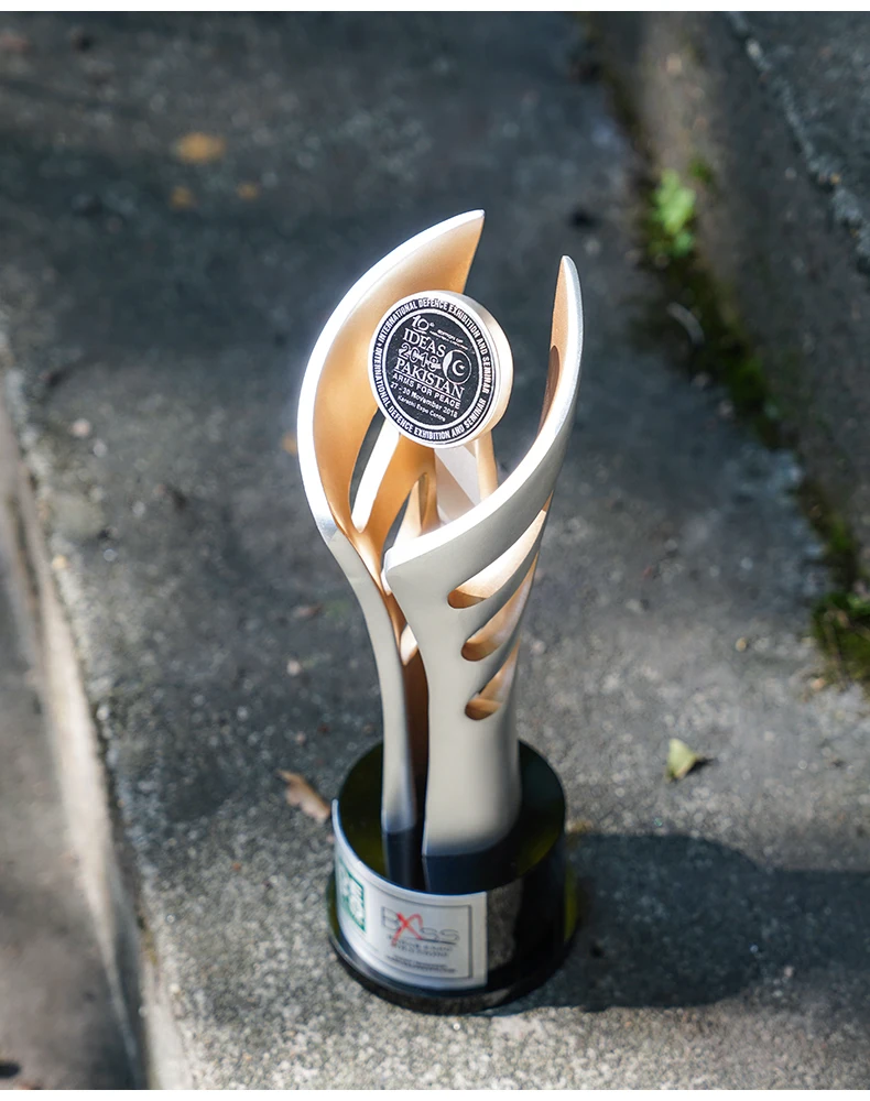 Pure Metal Trophy Customized Competition Champion Award Resin Trophy ...