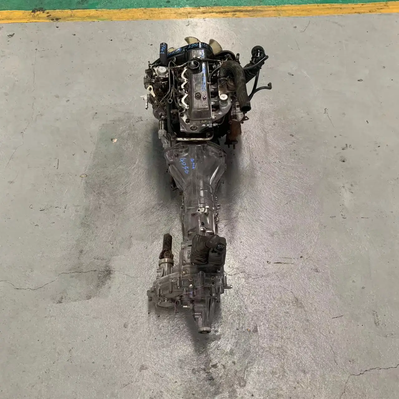 Wholesale 4 Cylinder 4D56T Diesel Engine for Mitsubishi L200