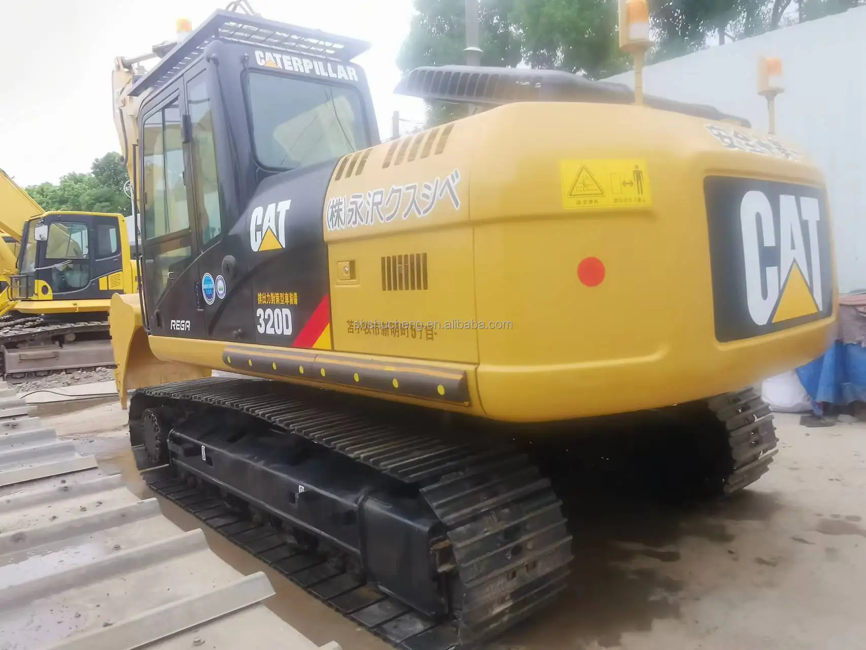 Japan Original Caterpillar Diggers Cat 320d Excavator for Sale 20ton ...