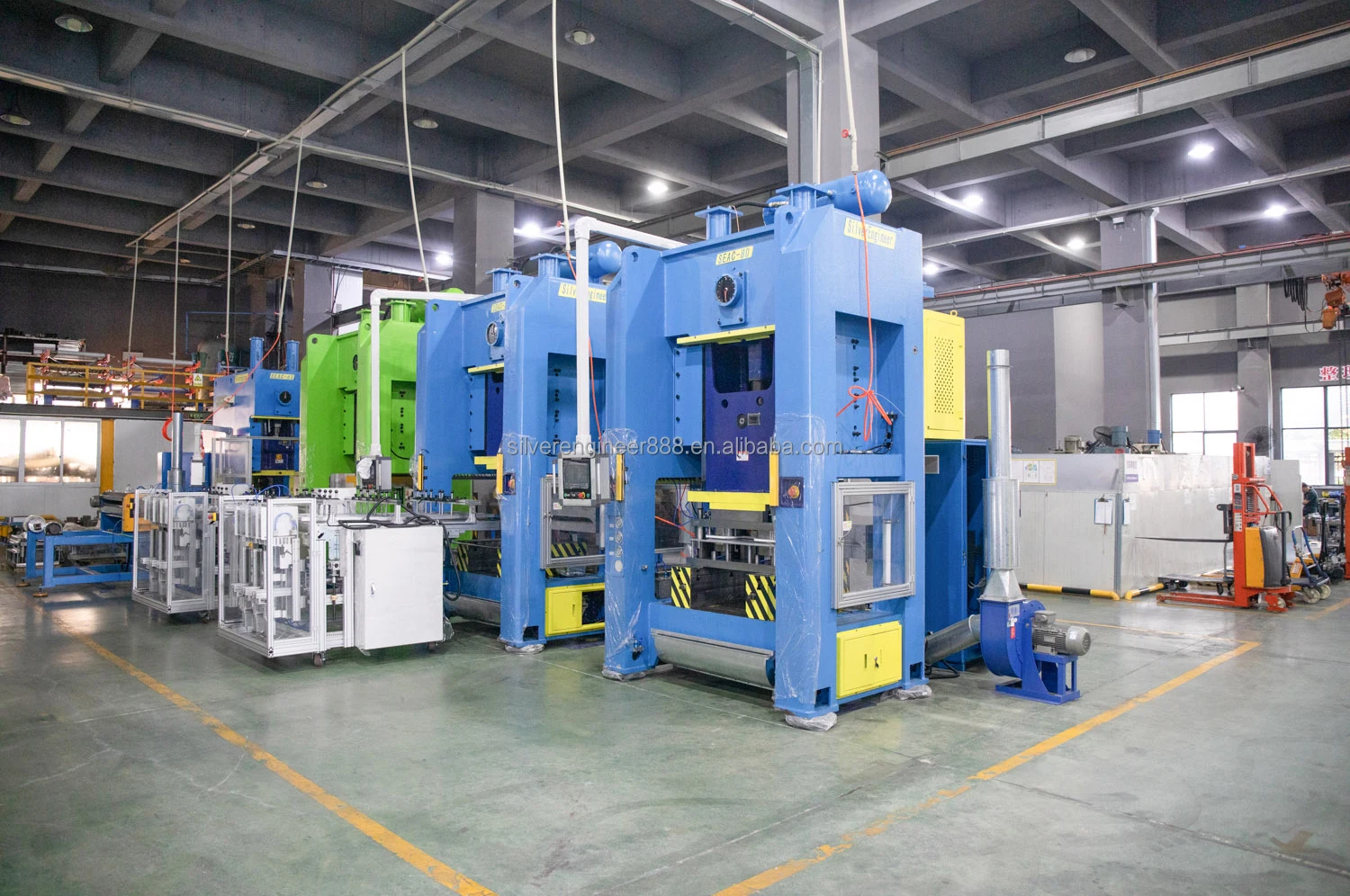 Silverengineer Makes Fully Automatic High Speed Aluminium Foil Food ...