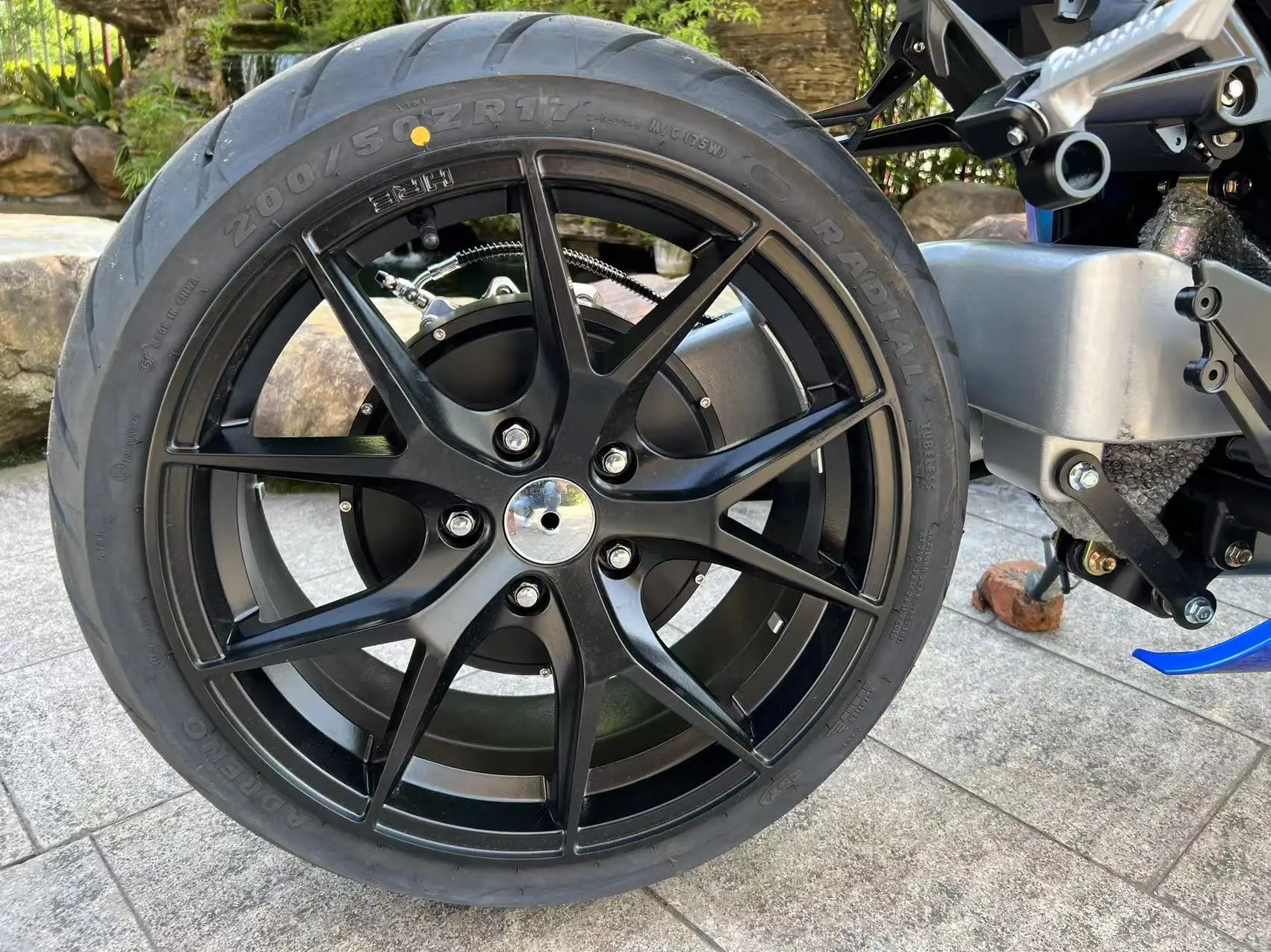 High Power Single Swingarm Hub Motor Set for Electric Scooters