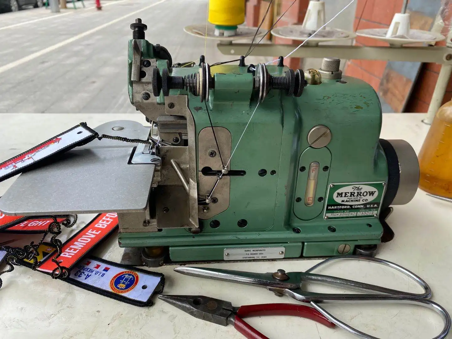 Merrow Epaulette Machine - Multifunctional Sewing Power