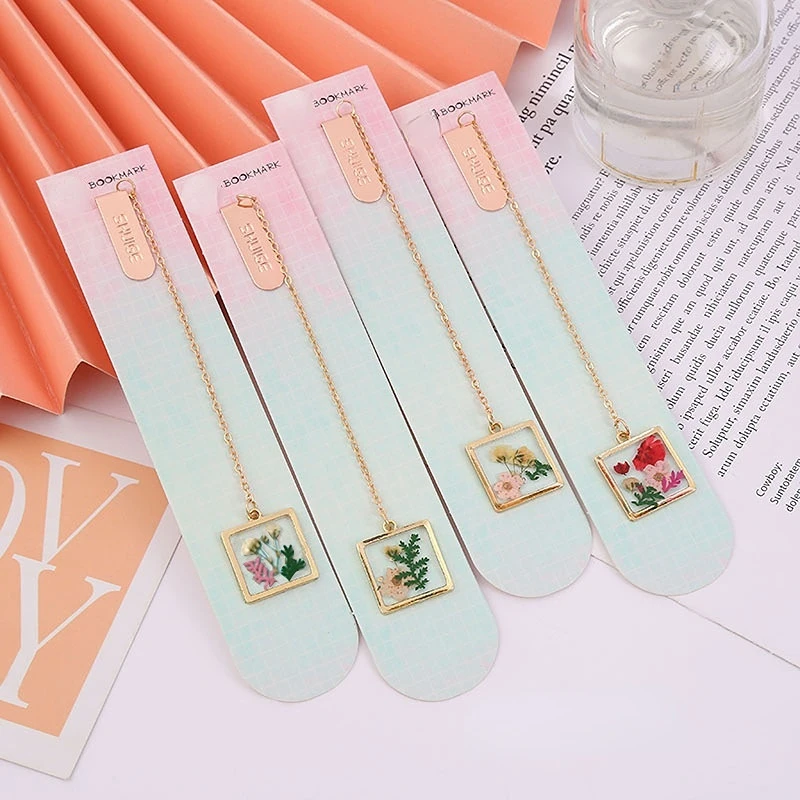 Small Fresh Crystal Square Embossed Bookmark - Creative Metal