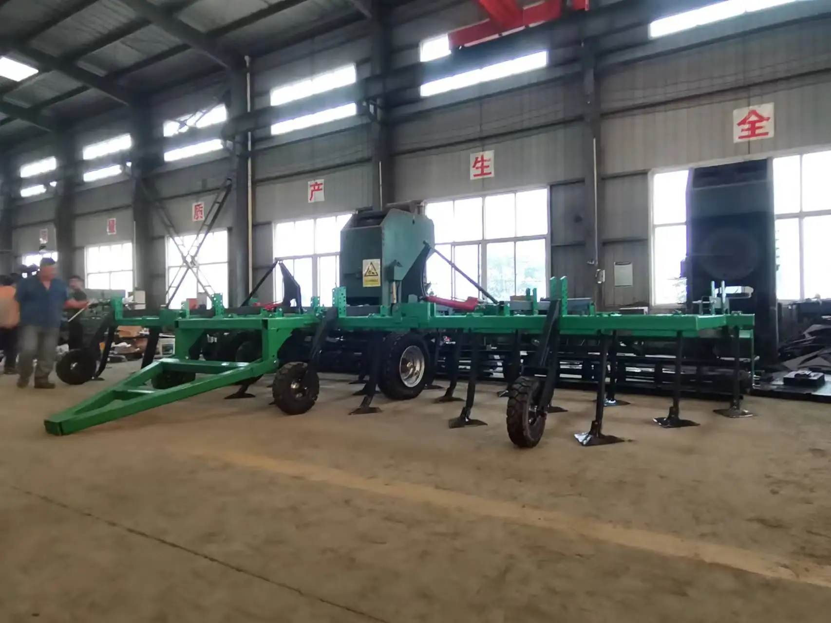 Cultivator Subsoiling Machinery - High-Power Tractor Seedbed Cultivator