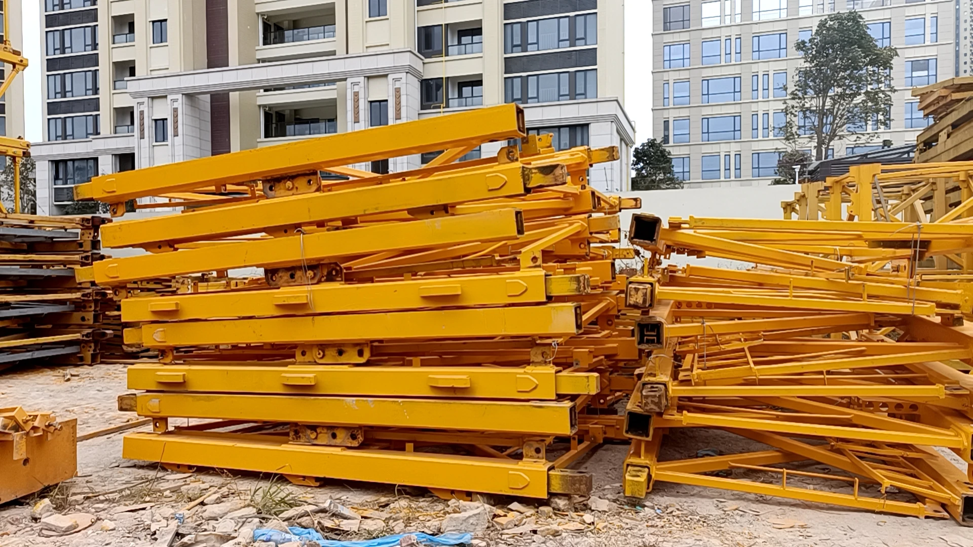 China Sale Construction Luffing Tower Crane 16ton - Buy Used Tower ...
