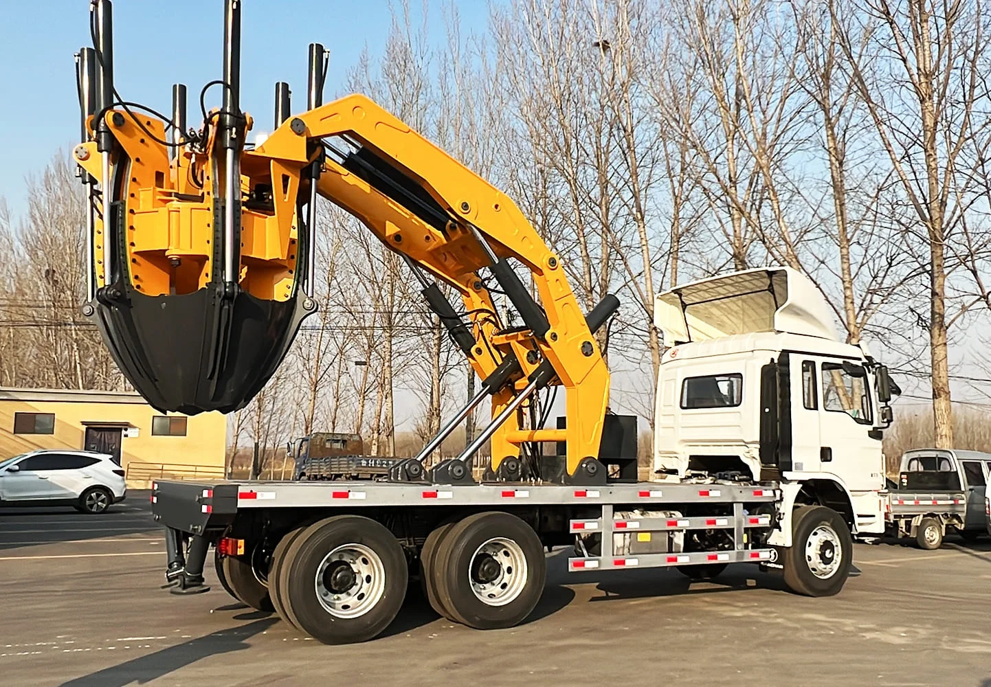 Truck Mounted Tree Transplanter Planting Digging Machine Tree Moving ...