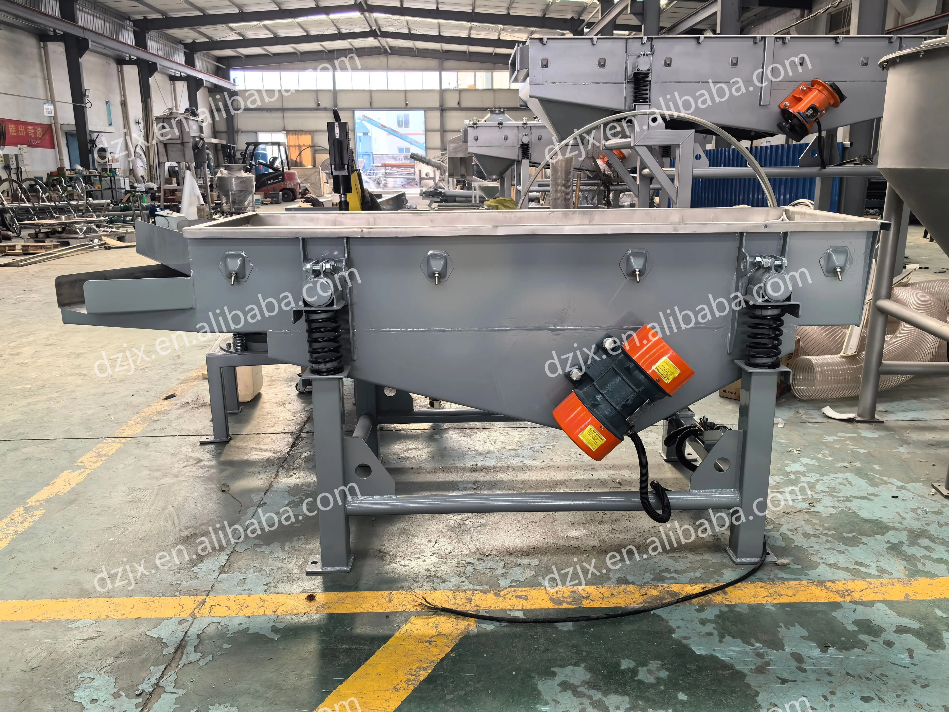 DZJX Rectangular Linear Vibrating Sieve Machine with Motor for Leaves ...