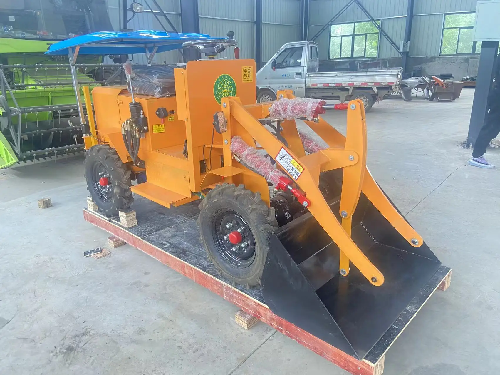 Cheap Price Mini Small Backhoe Electric Loader 500kg 600 Kg Mini Skid ...