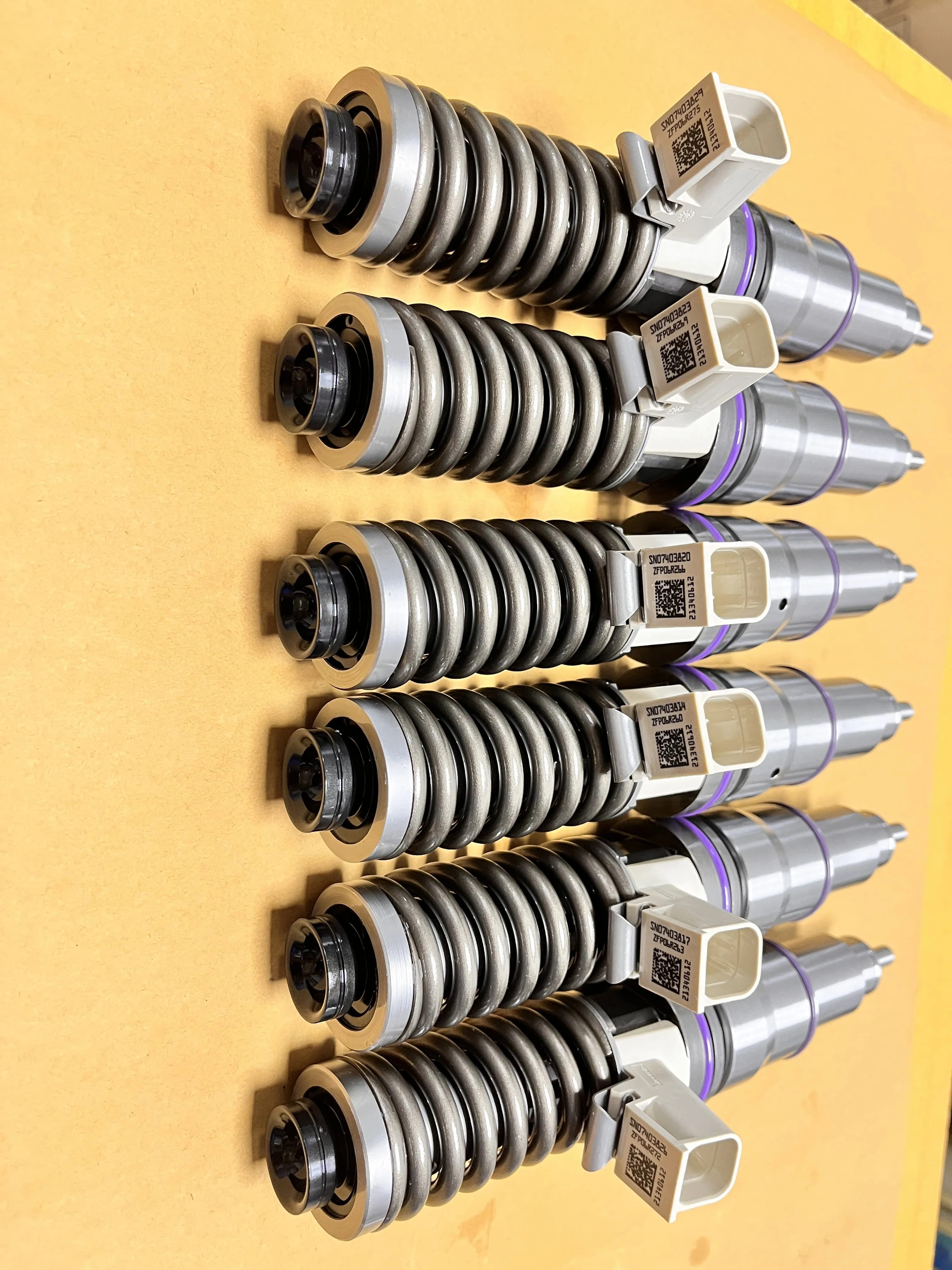 21340612 Premium Volvo Fuel Injector for D13 MD13 Construction ...