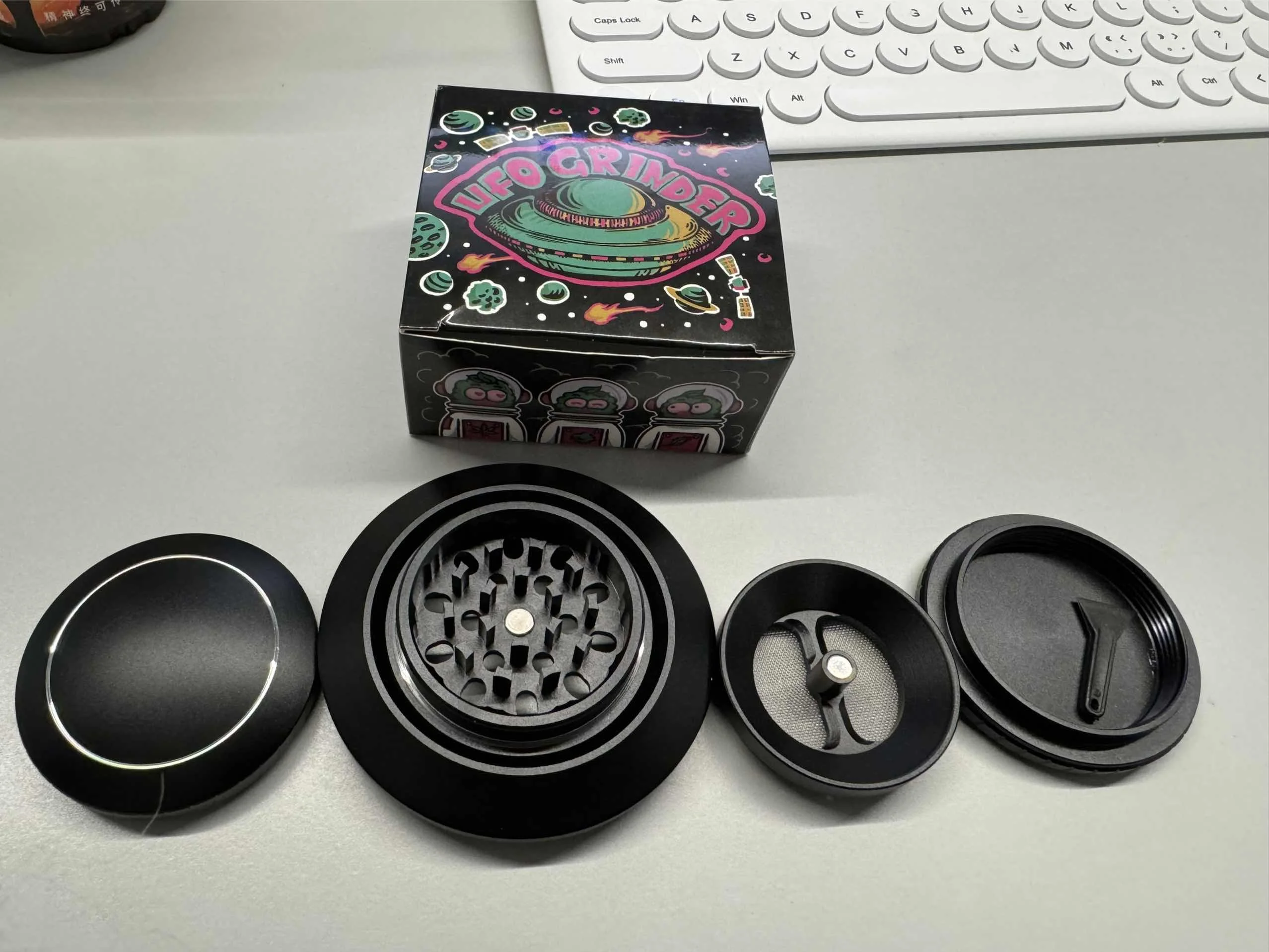 2024 Ufo Spice Grinder New Arrival 4 Layer Aluminum Grinder Wholesale ...