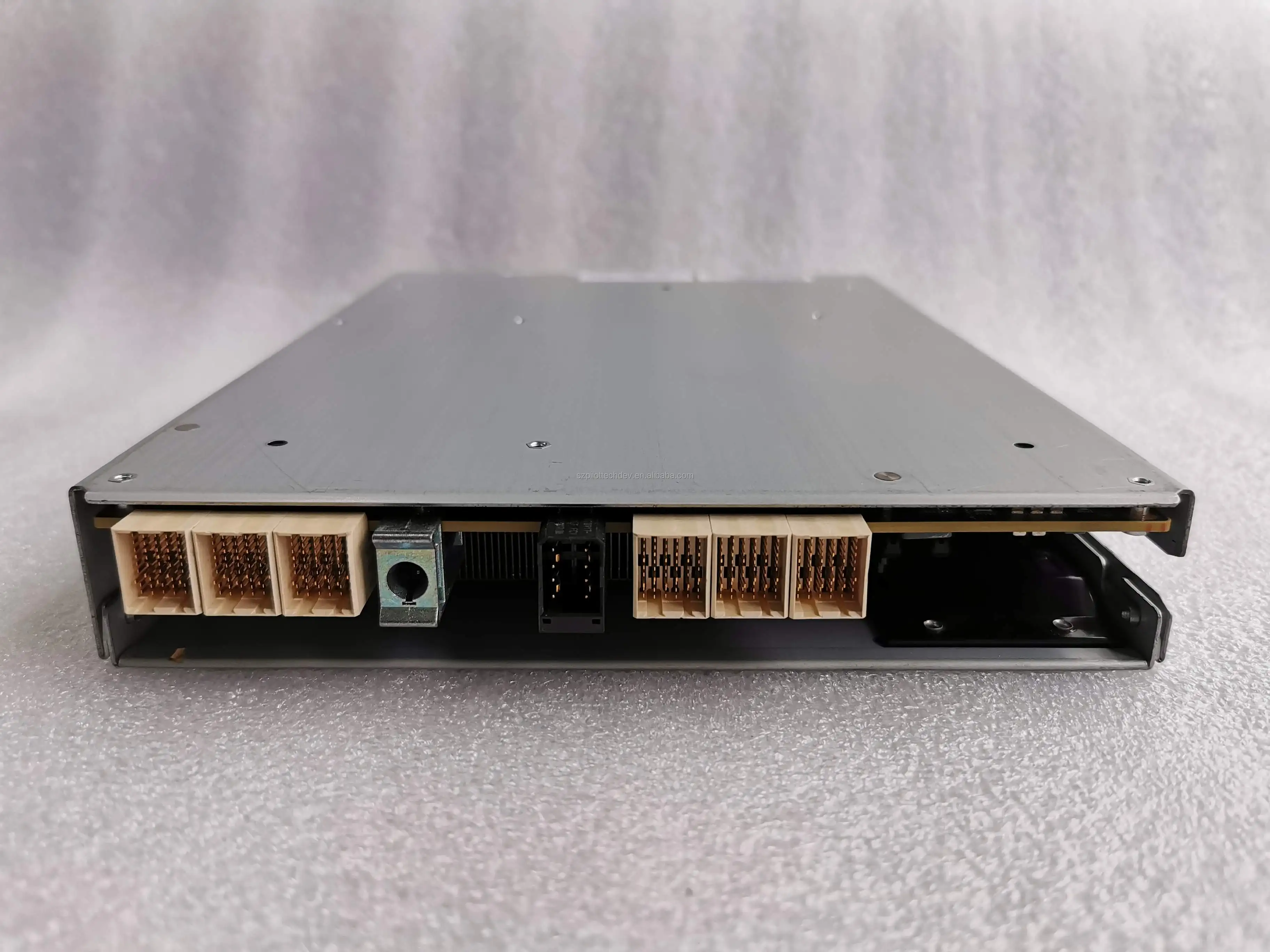 00ry383 00ar002 00ar005 00y2414 For Storwize V3500 2071-10a Controller ...