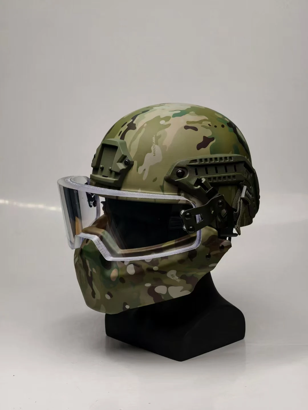 Advanced Ballistic Tactical Helmet with PE Material Camouflage ...