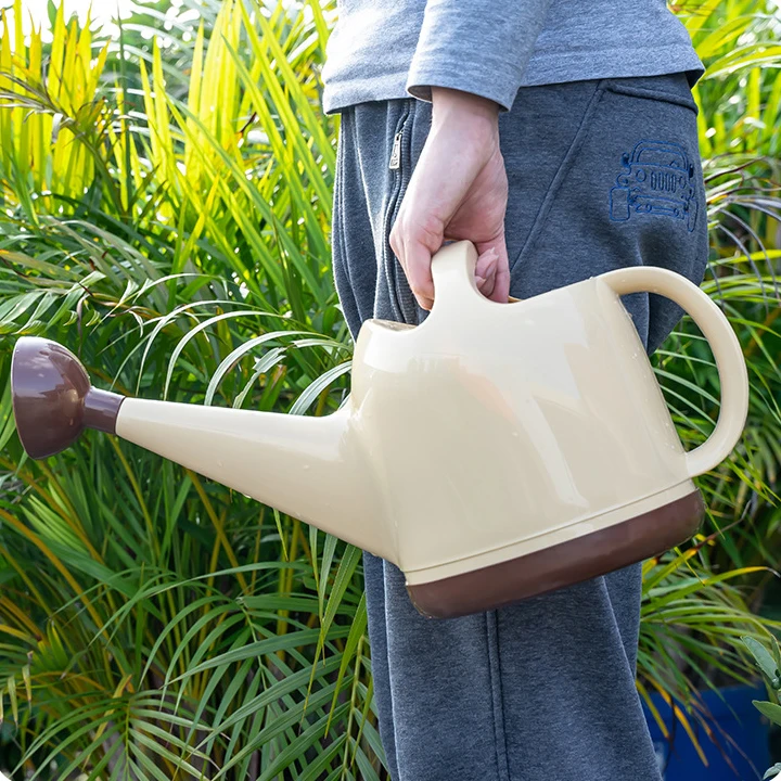 4l Plastic Garden Watering Pot Pp Watering Cans For Plants And Flowers ...