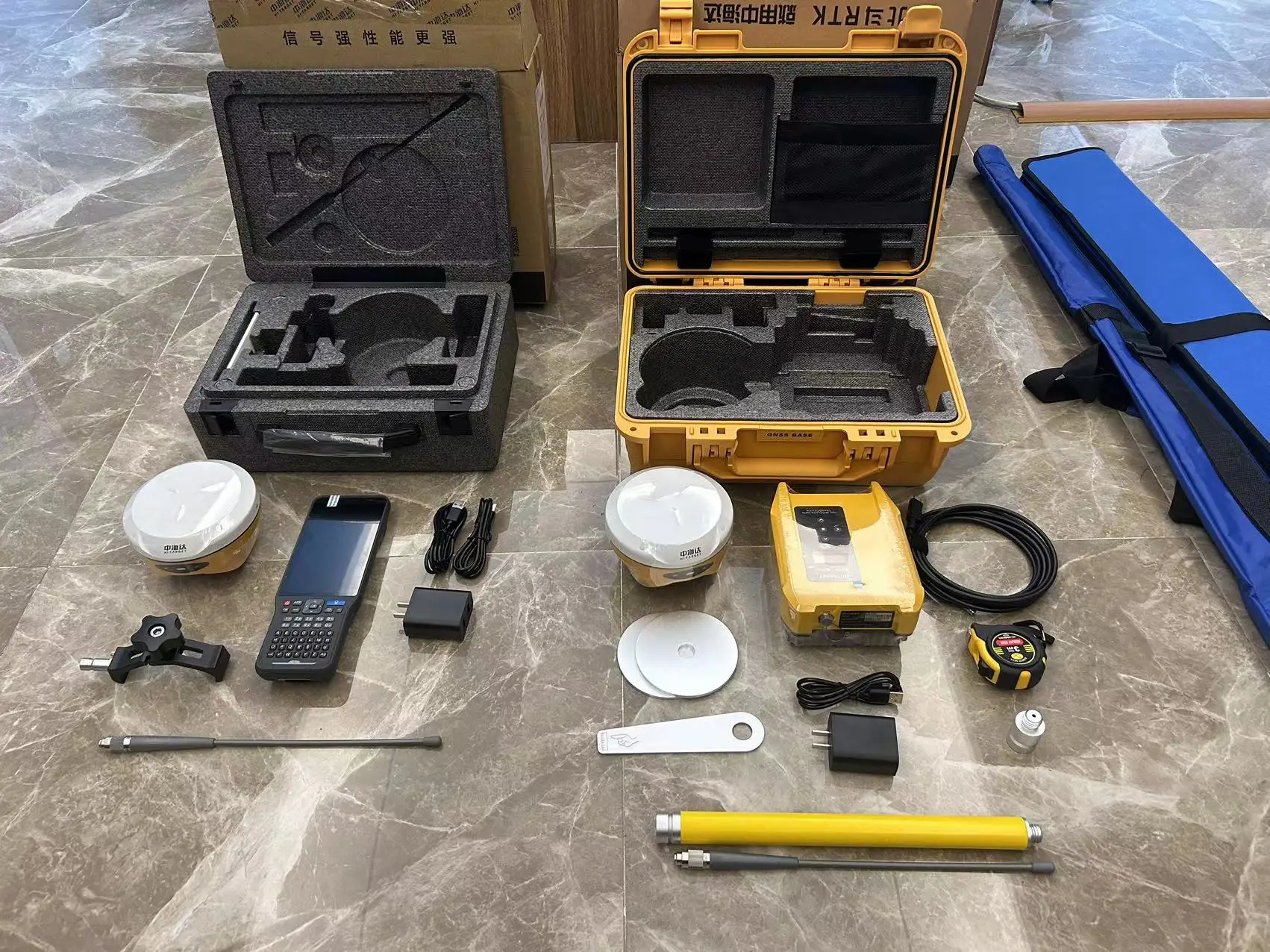 Hi-target V300 V500 GNSS Receiver with 1408 Channels and UM980 ...