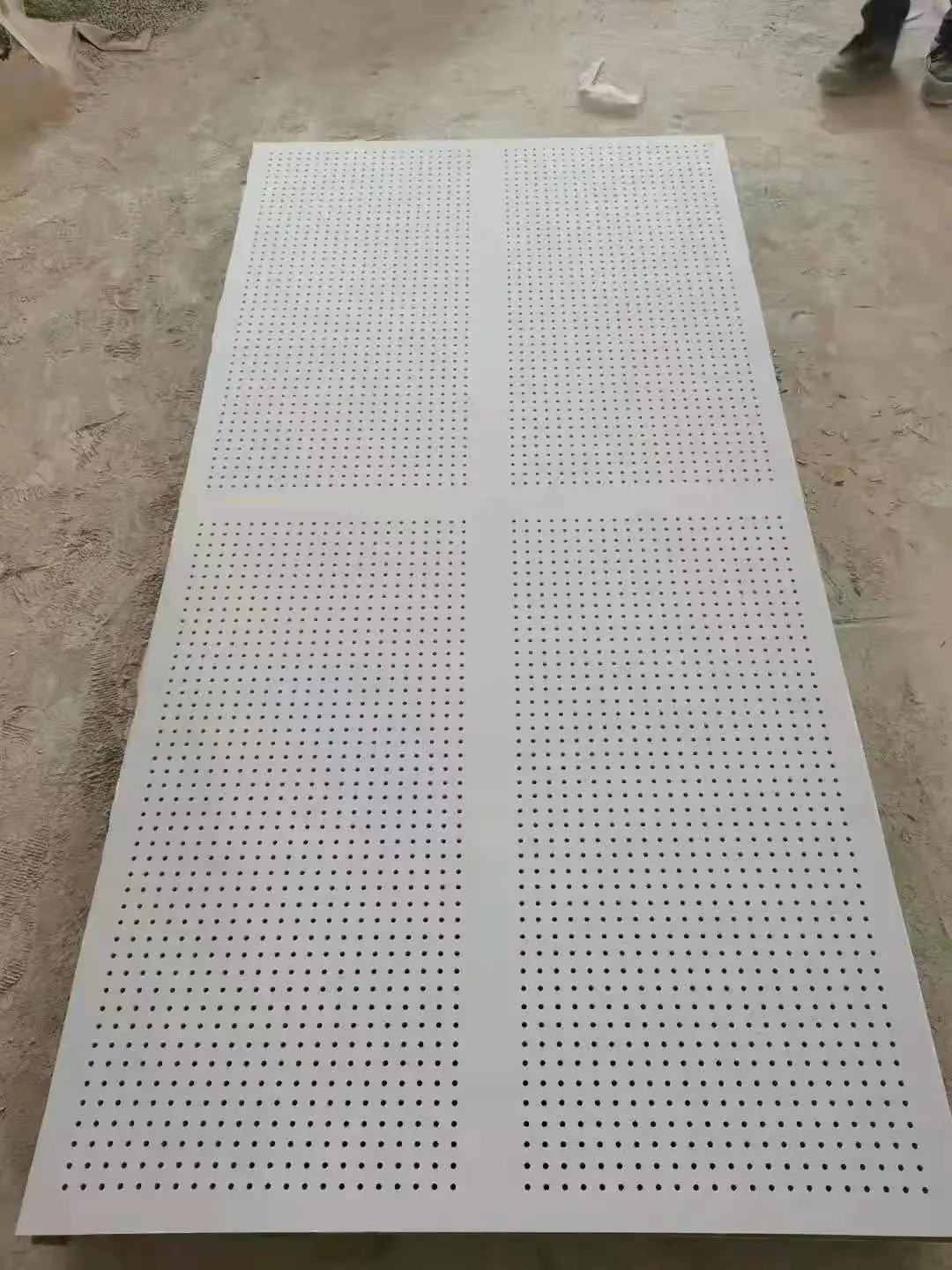 Perforated Gypsum Board Acoustic Gypsum Board 2400*1200 - Buy Embossed ...