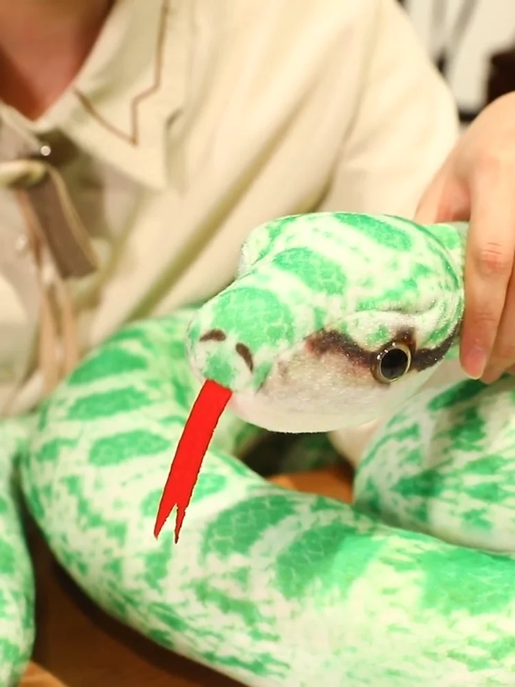 Artificial maned lion lizard plush toy lizard doll iguana action figure ...