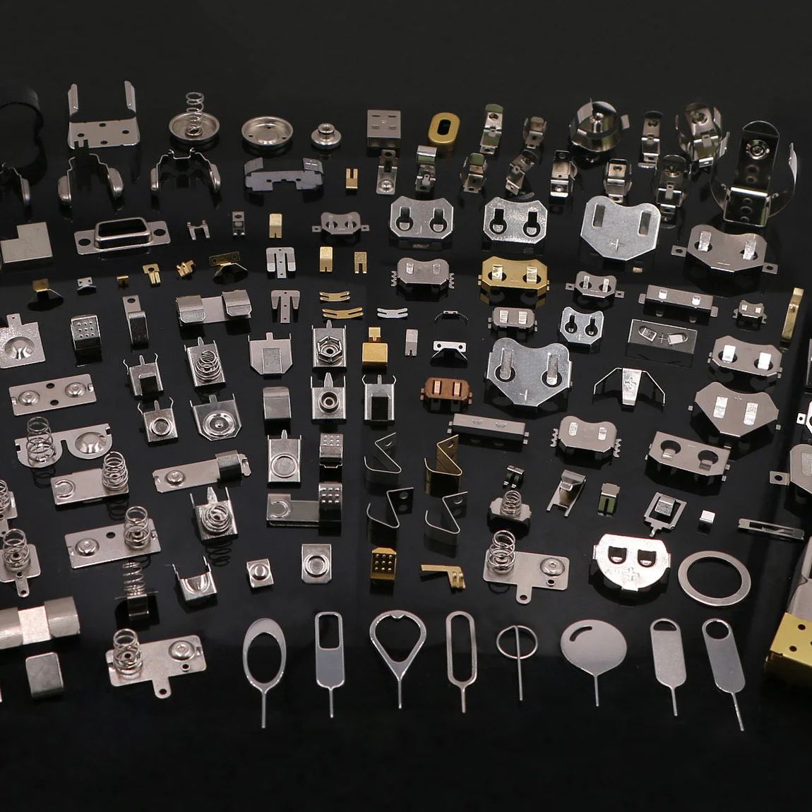 Customized Battery Accessories - Reliable and Versatile