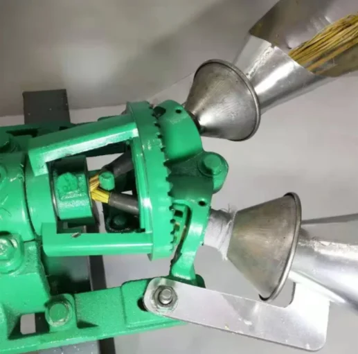 Electric Wheat Rice Straw Rope Knitting Machine - Easy to Operate