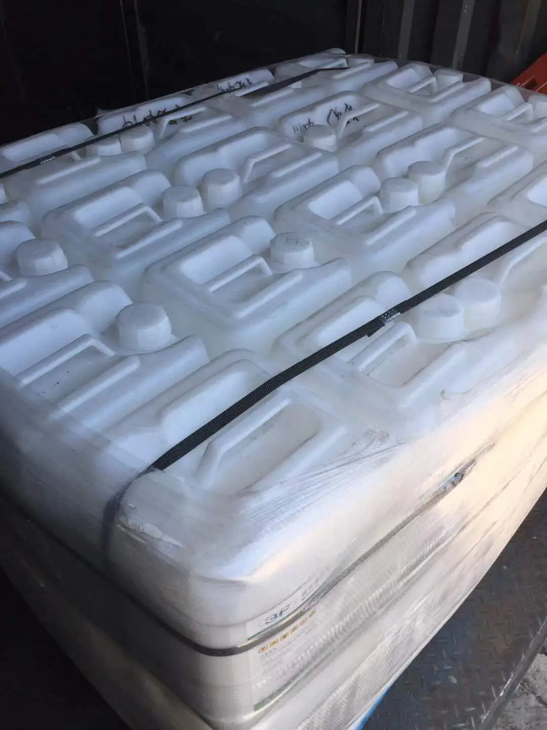 60% Solid Content PTFE Aqueous Dispersion Emulsion DF301 Polymer-Based Dipping Solution| Alibaba.com