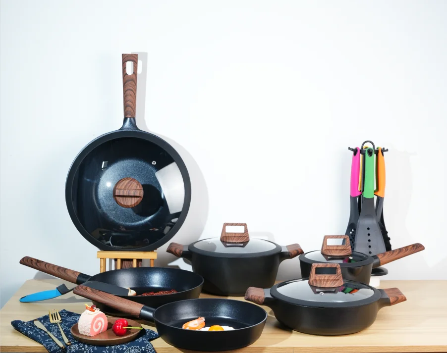 Die Casting Induction Pots And Pan Set Round Bakelite Handle With ...
