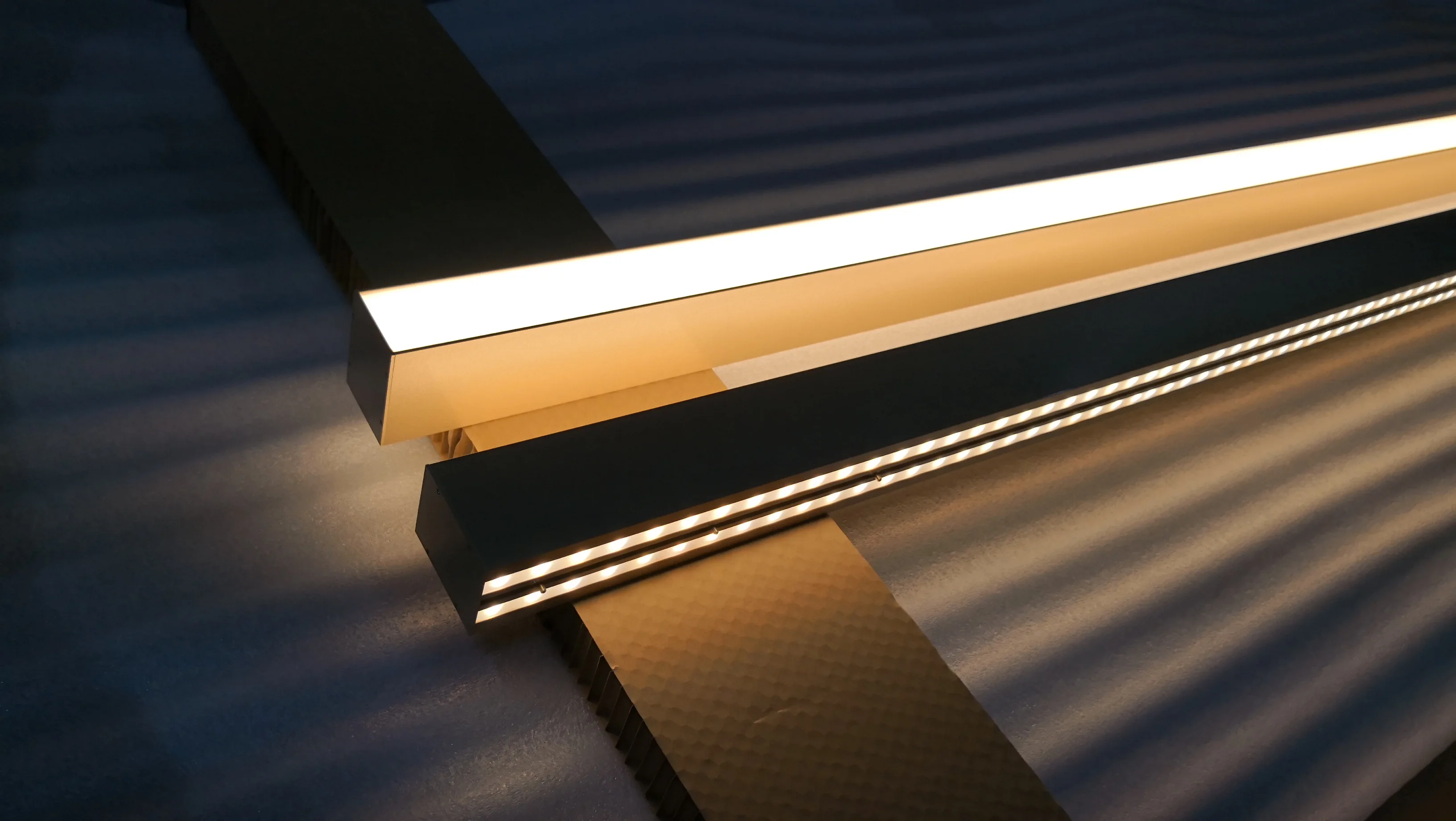 Round Led Ceiling Light S Shape Lamp For Home Decoration - Buy Round ...