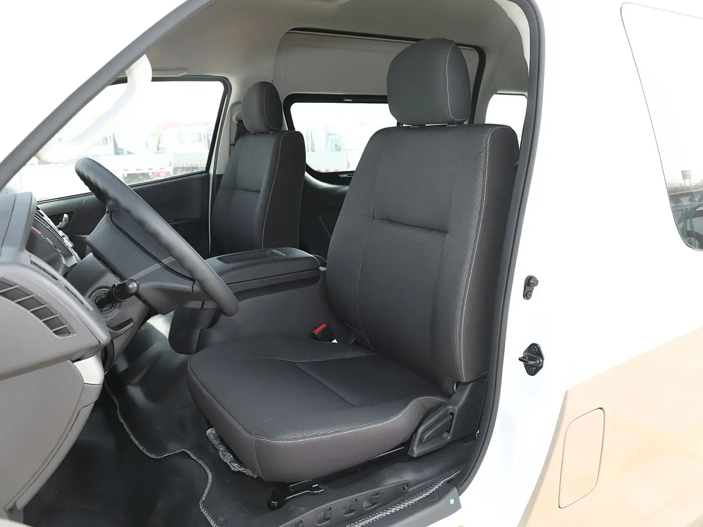New Foton View 11-Seater Commercial Vehicle Mini Van Bus Foton TONATO ...