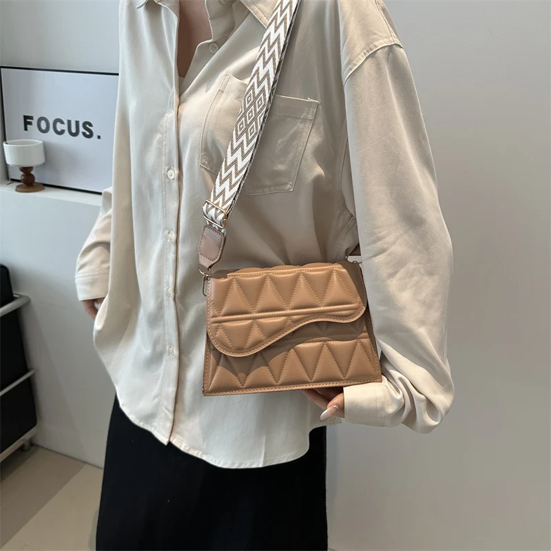 2024 New Arrivals Fashion Ladies Wide Strap Trendy Purse Fancy Bags For ...