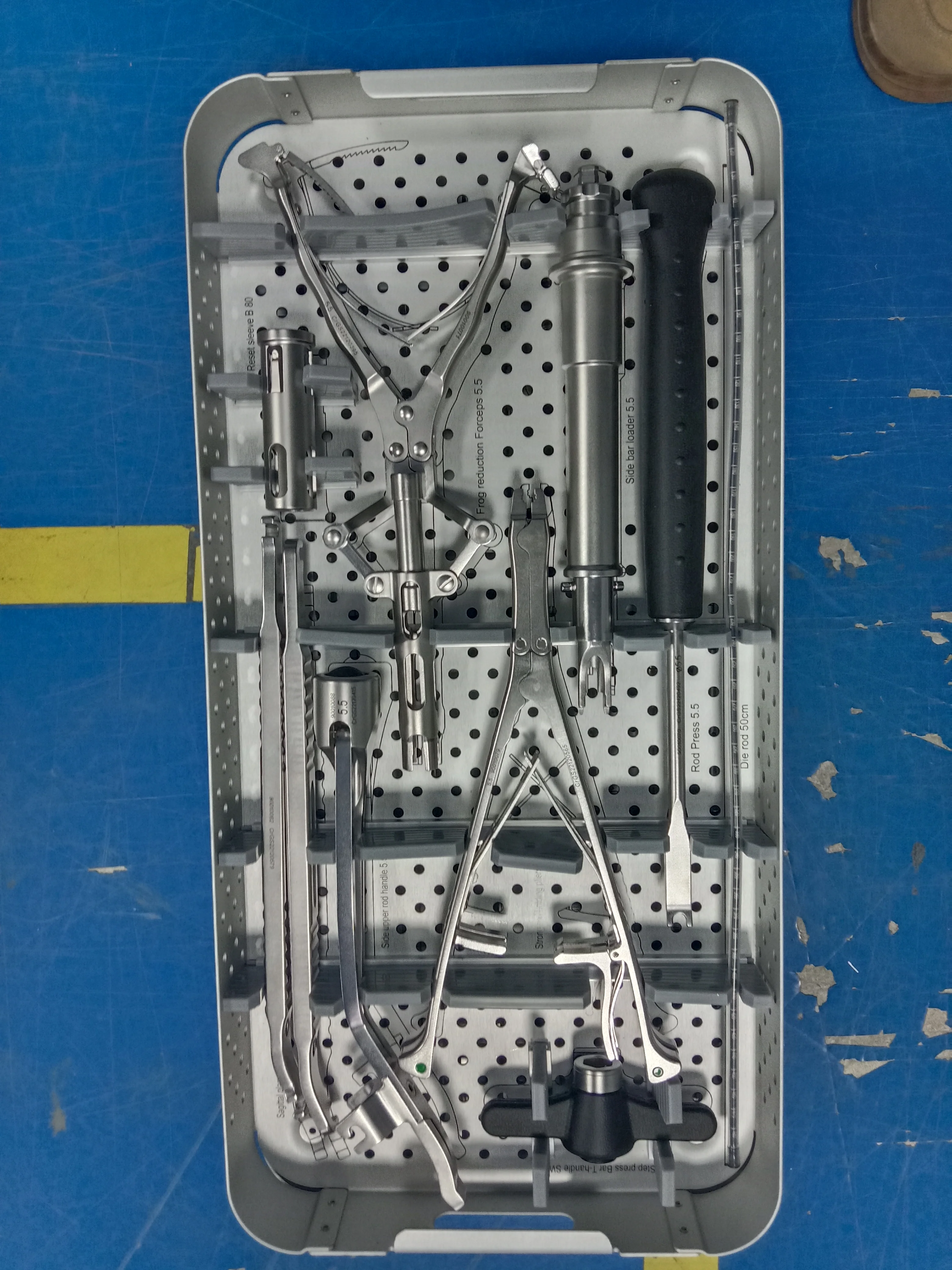 Professional Orthopedic Metal Surgery Instrument Set 5.5 Pedical Screw ...