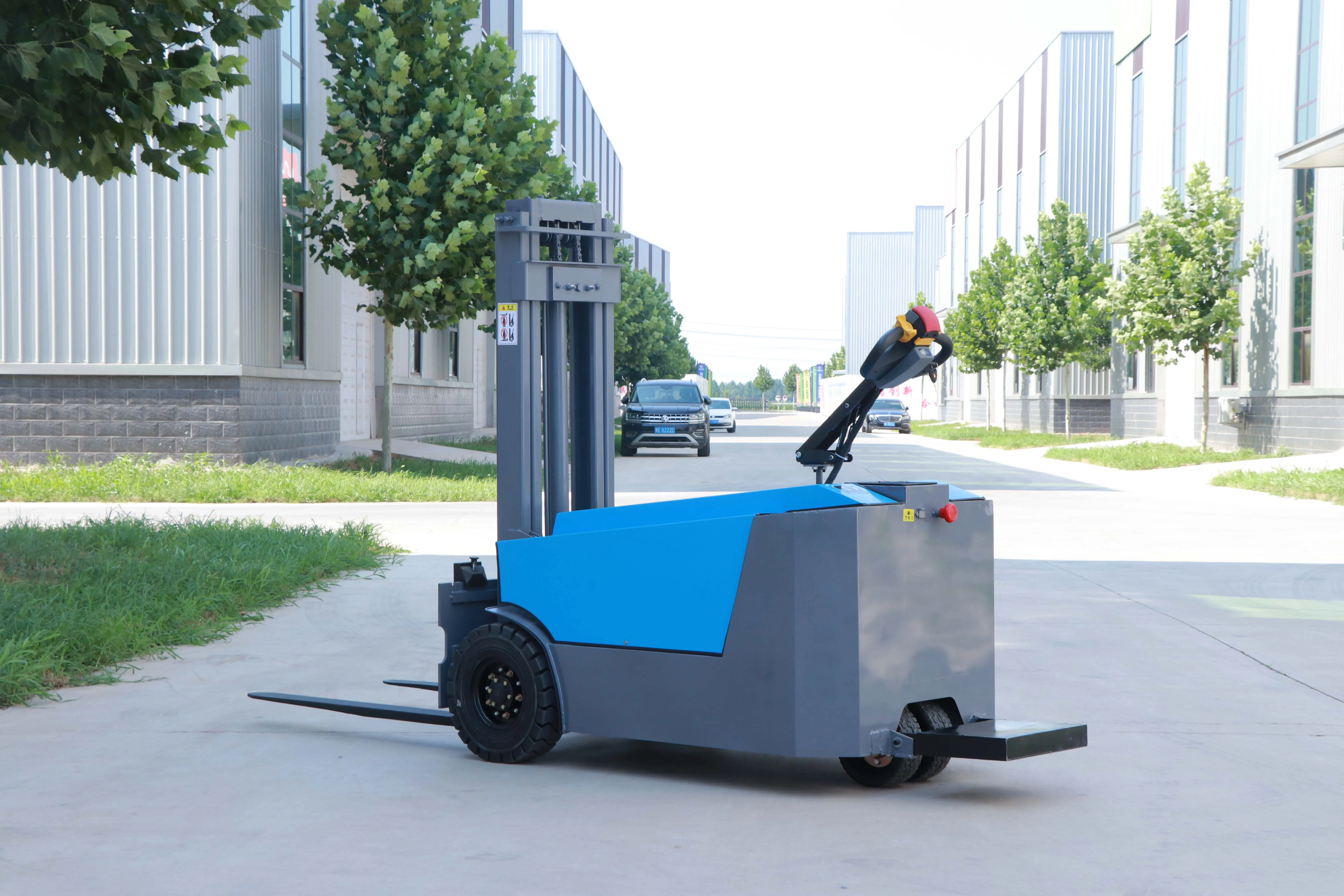 Electric Forklift - 1.5-Ton off-Road Loading Vehicle