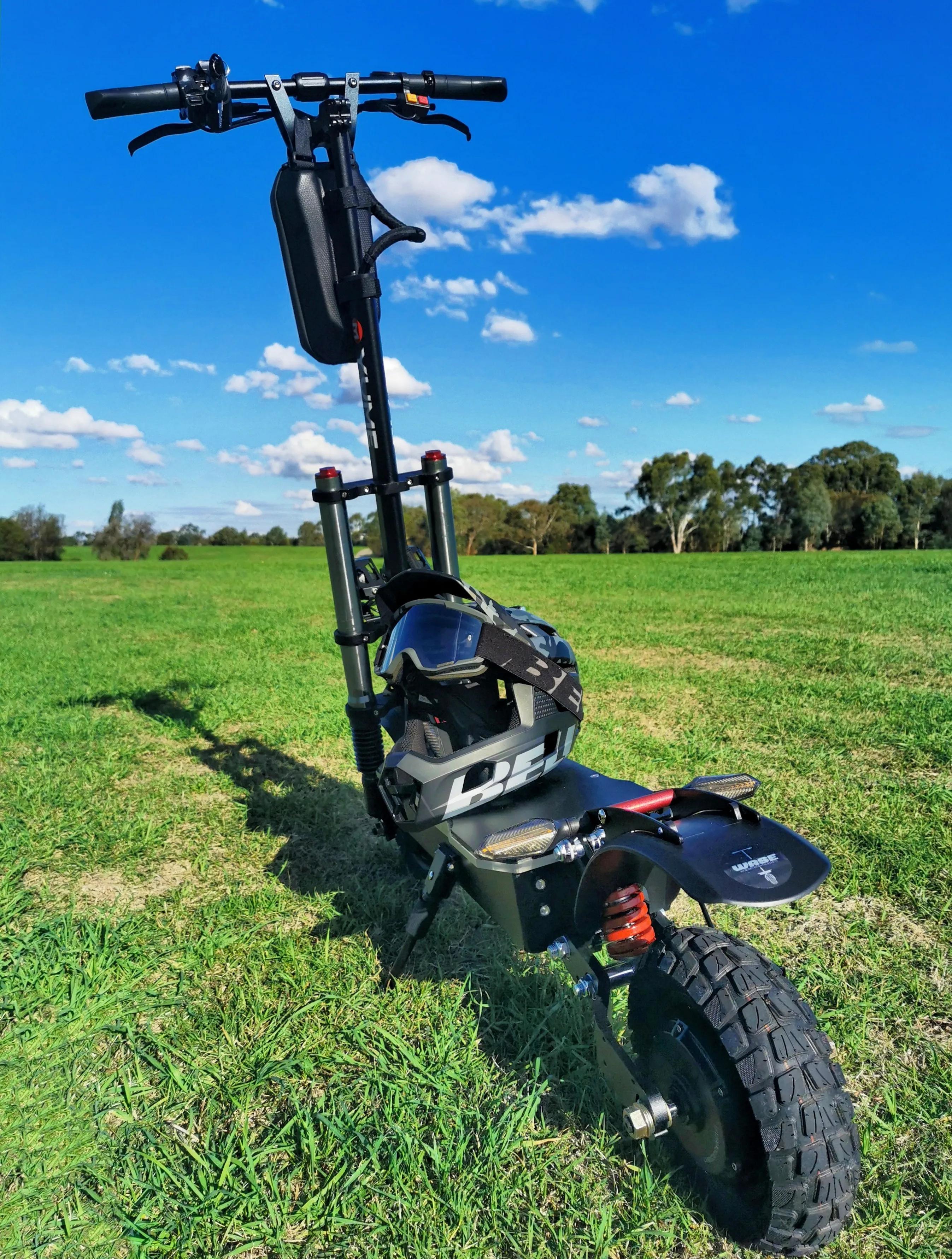 YUME Y10 Fast Delivery Electric Scooter - 250W Waterproof Foldable E ...