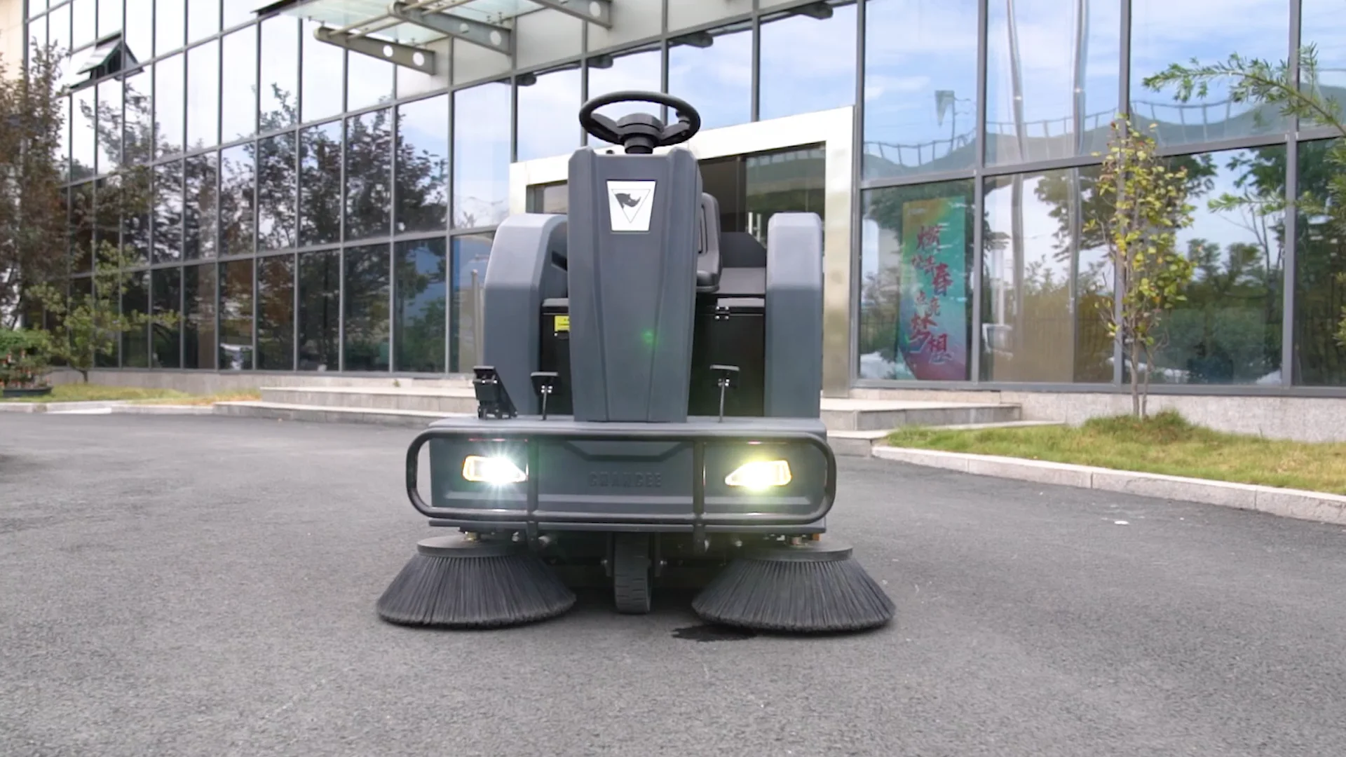 Chancee U135 Street Cleaning Machine Driving Electric Floor Sweeper ...