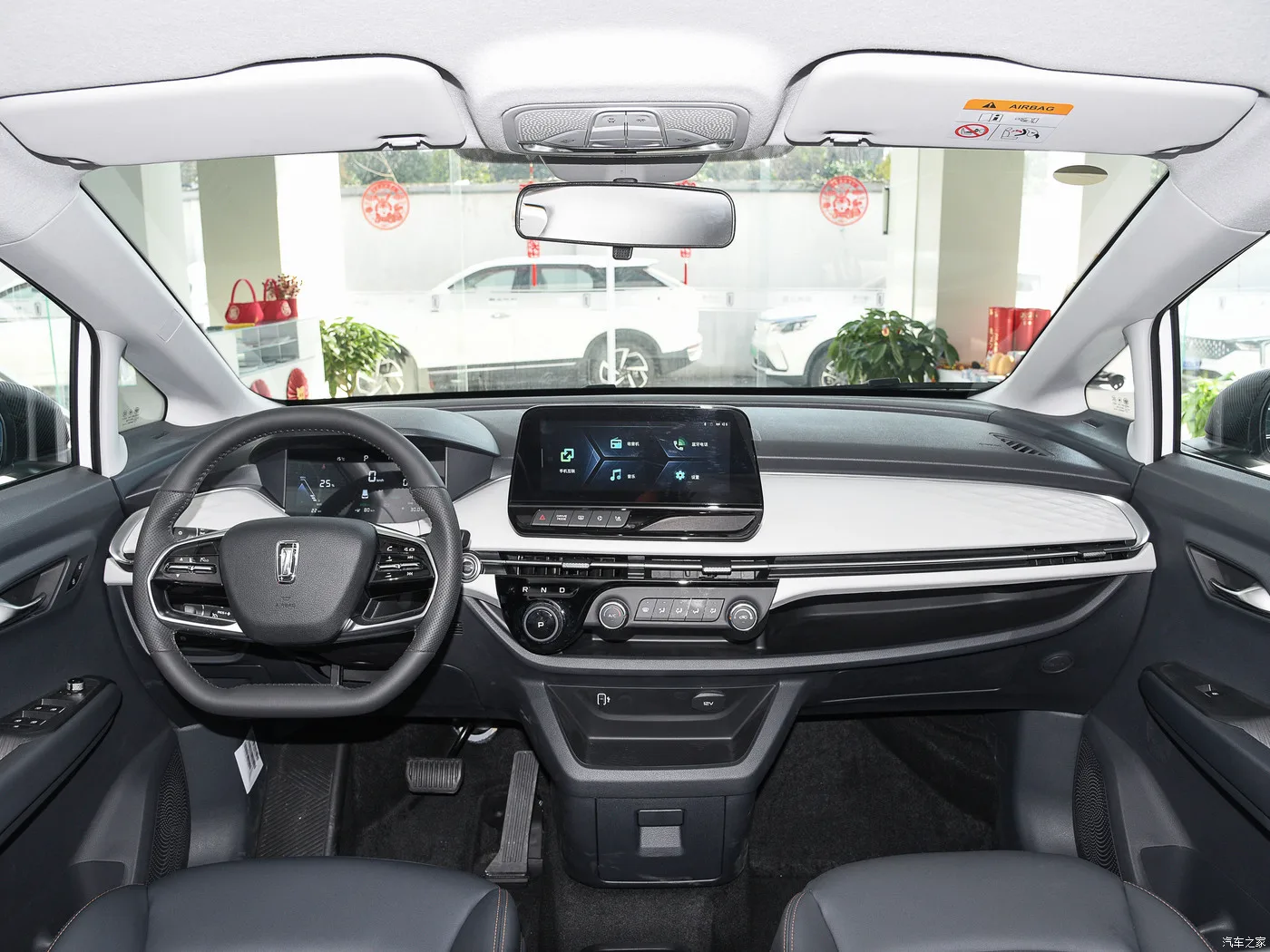 MPV Electric Car FAW Besturn NAT 2023 PRO - Comfort & Quality