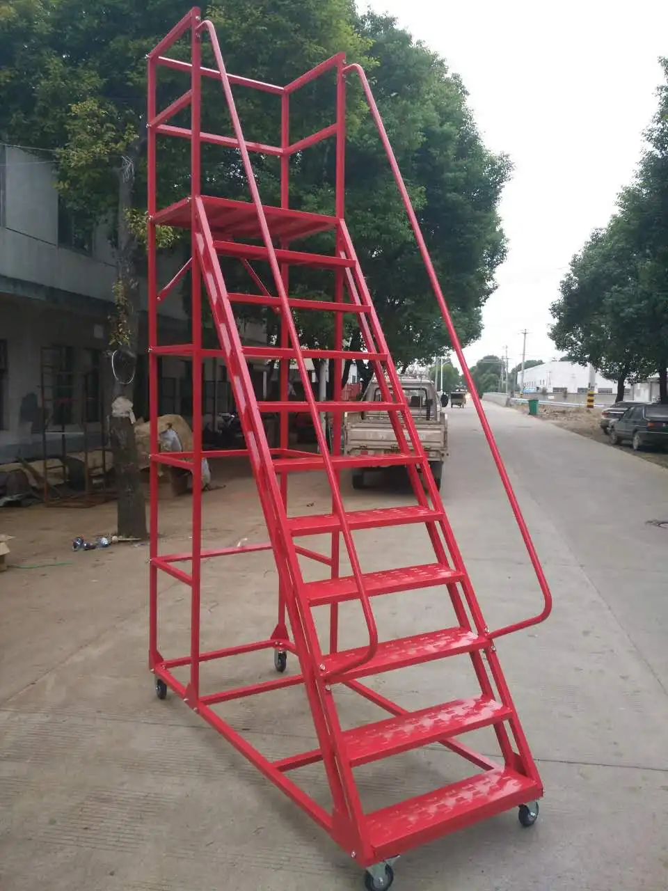 Rolling Warehouse Ladder On Wheels - Buy Steel Warehouse Rolling Ladder ...